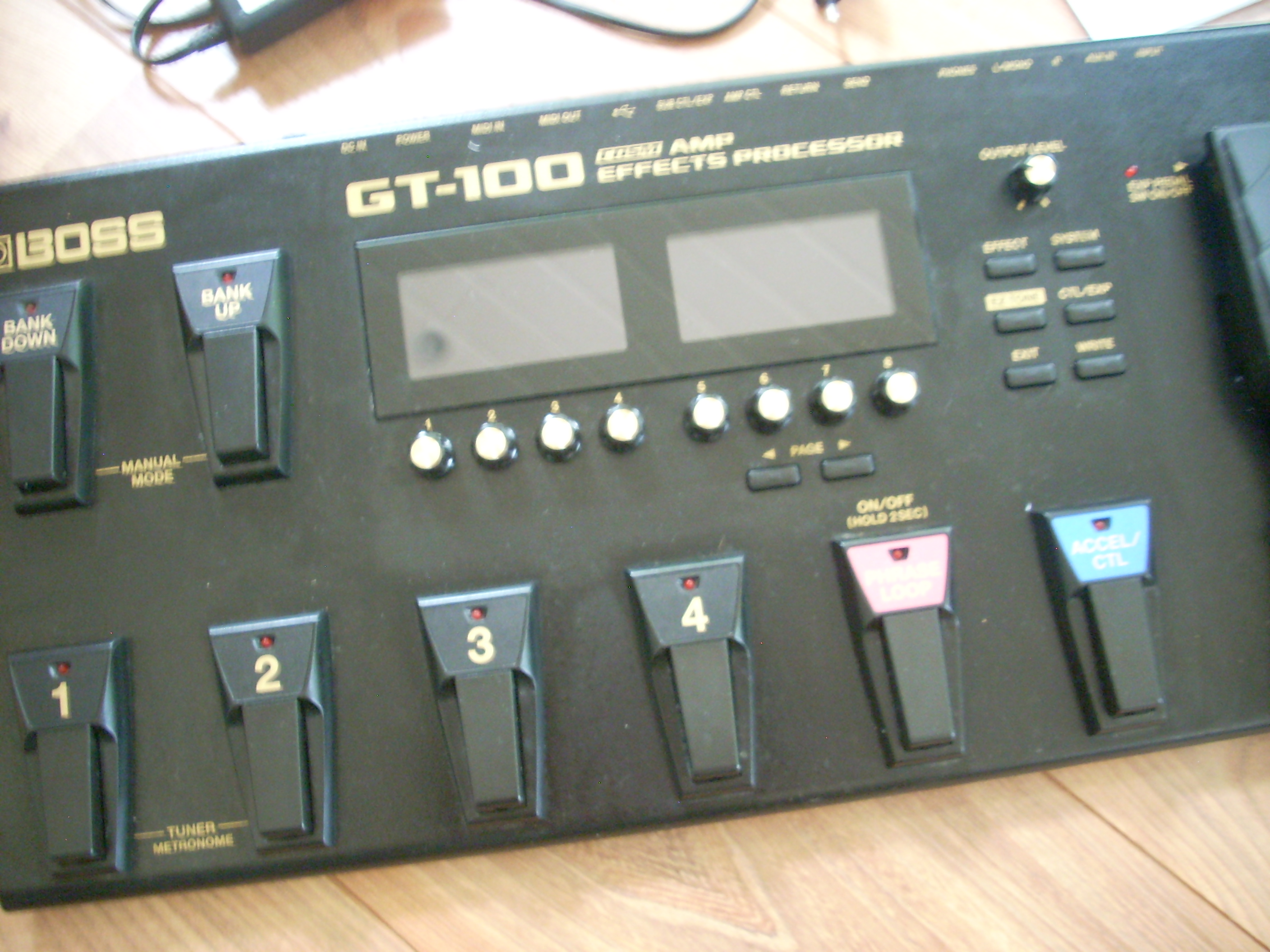 GT-100 - Boss GT-100 - Audiofanzine