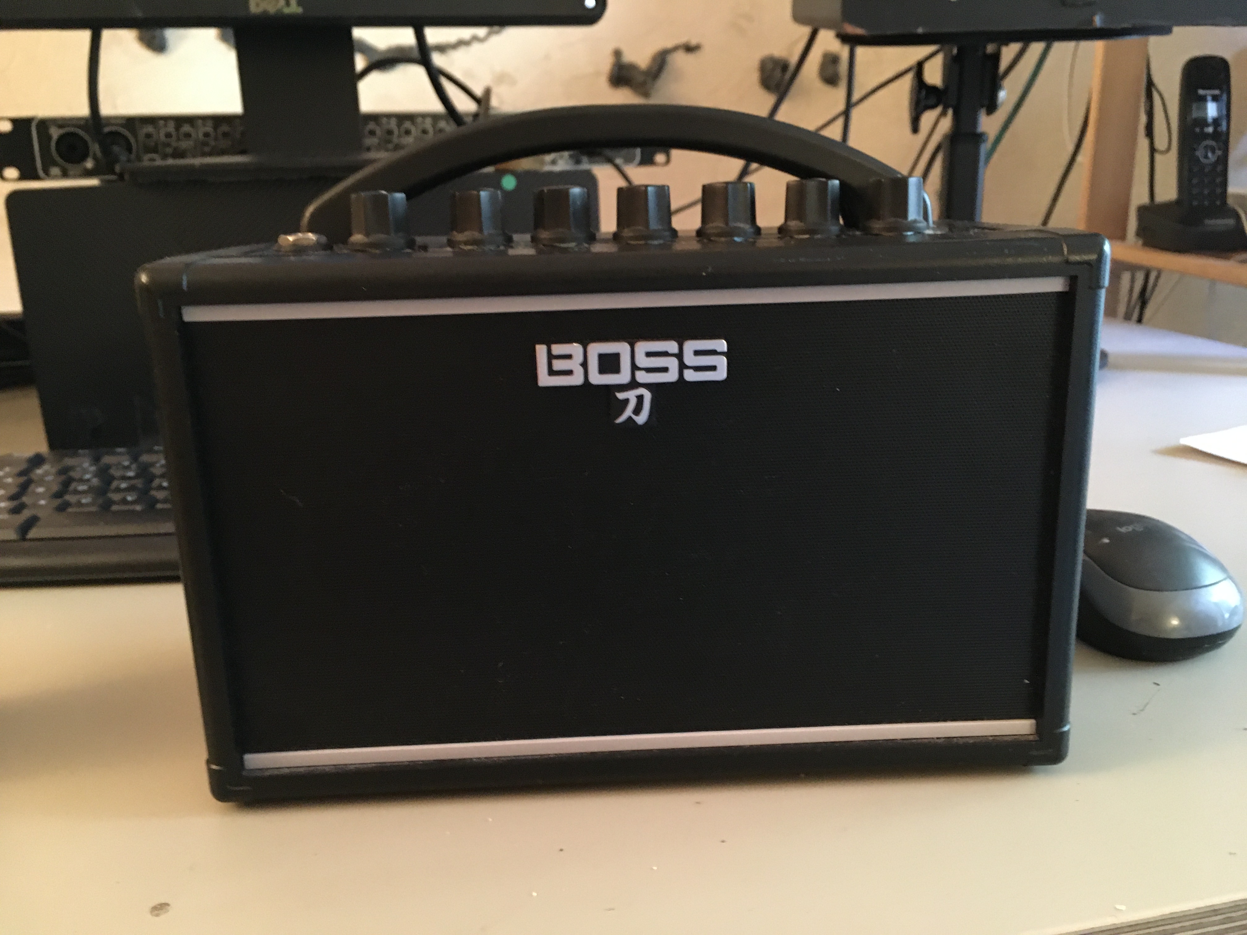 Katana Mini - Boss Katana Mini - Audiofanzine