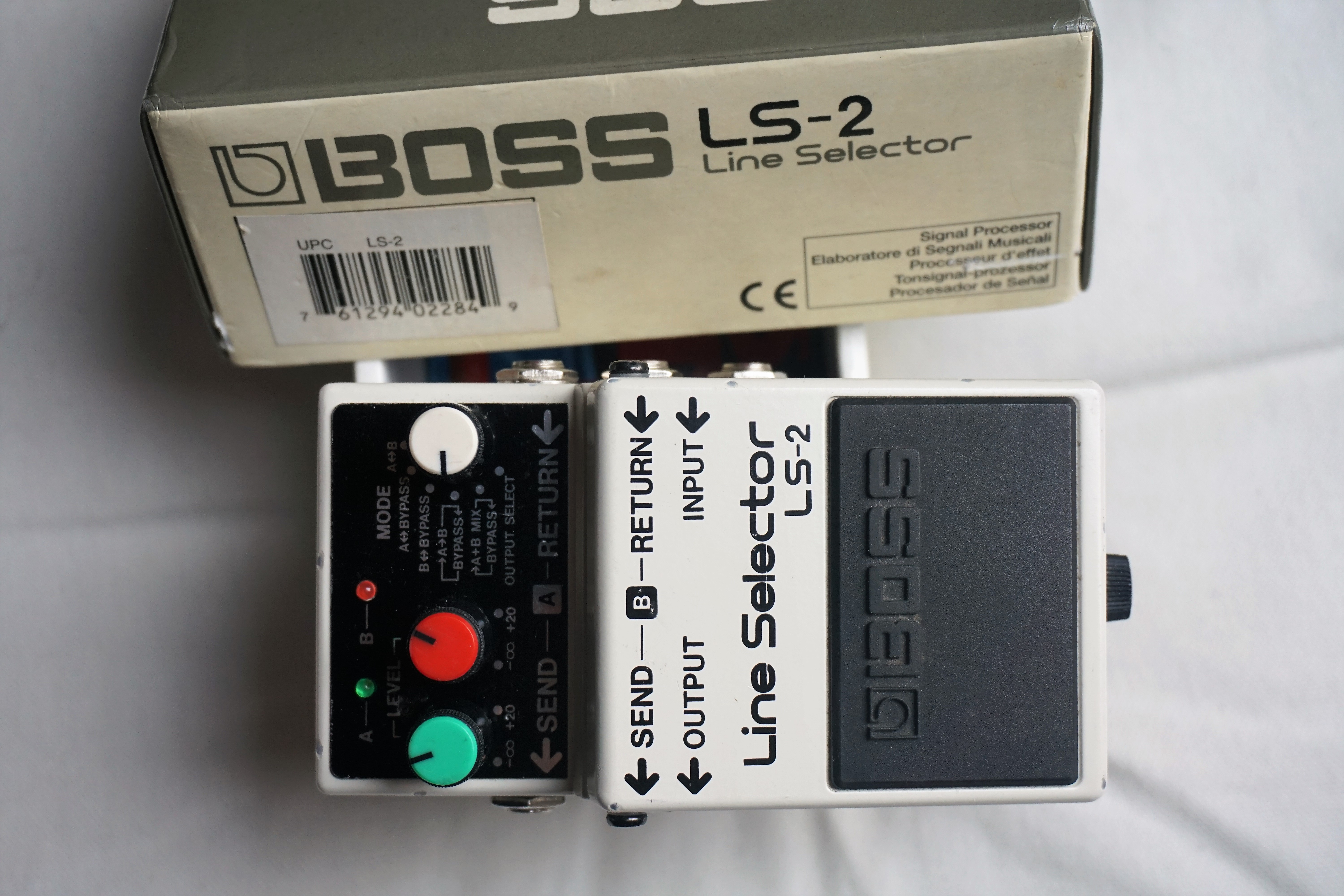 LS-2 LINE SELECTOR - Boss LS-2 Line Selector - Audiofanzine