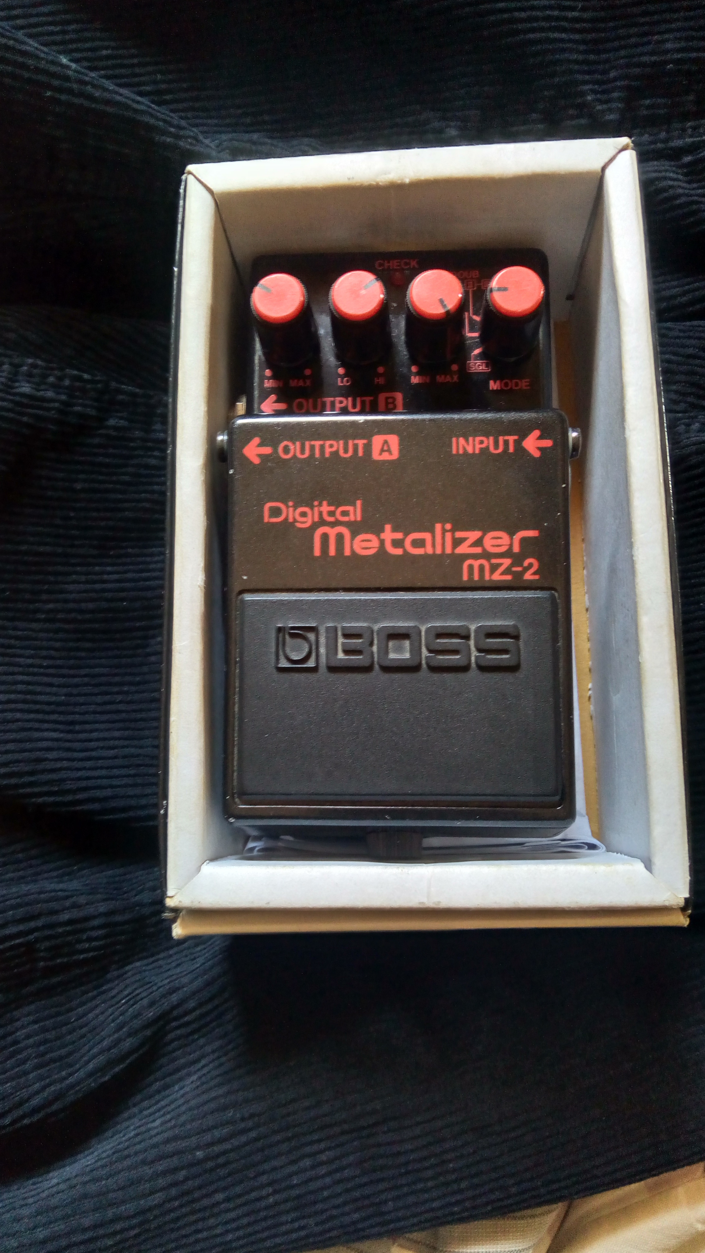 MZ-2 DIGITAL METALIZER - Boss MZ-2 Digital Metalizer - Audiofanzine