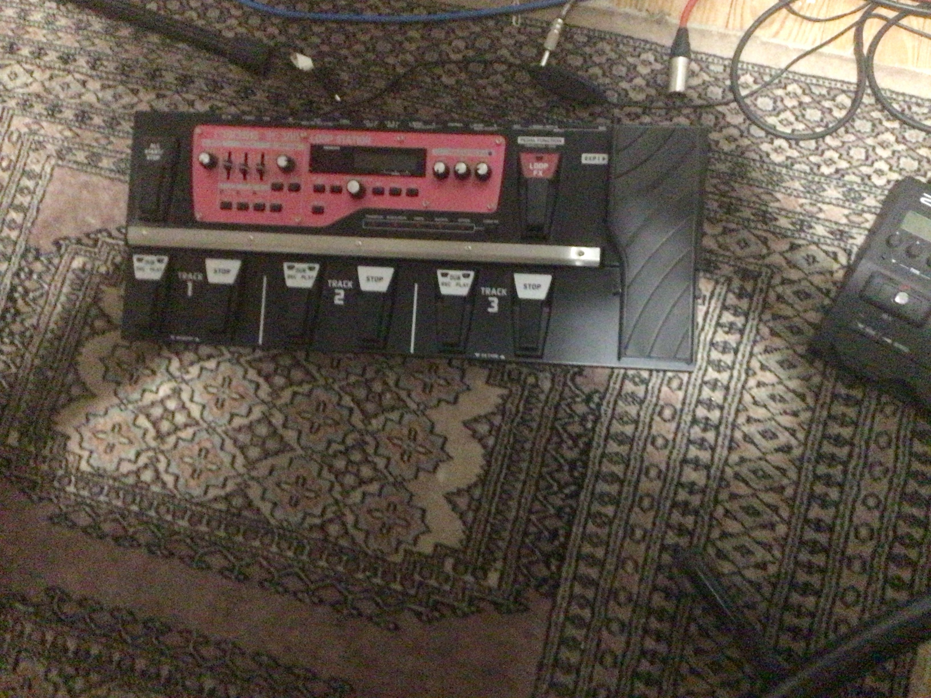 RC-300 Loop Station - Boss RC-300 Loop Station - Audiofanzine
