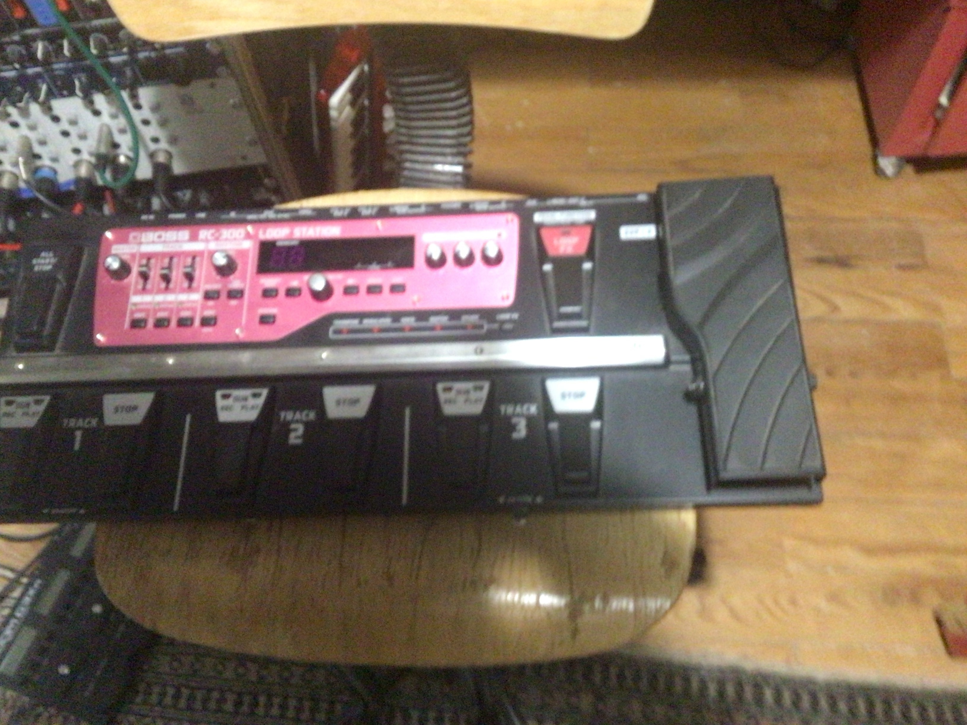 RC-300 Loop Station - Boss RC-300 Loop Station - Audiofanzine