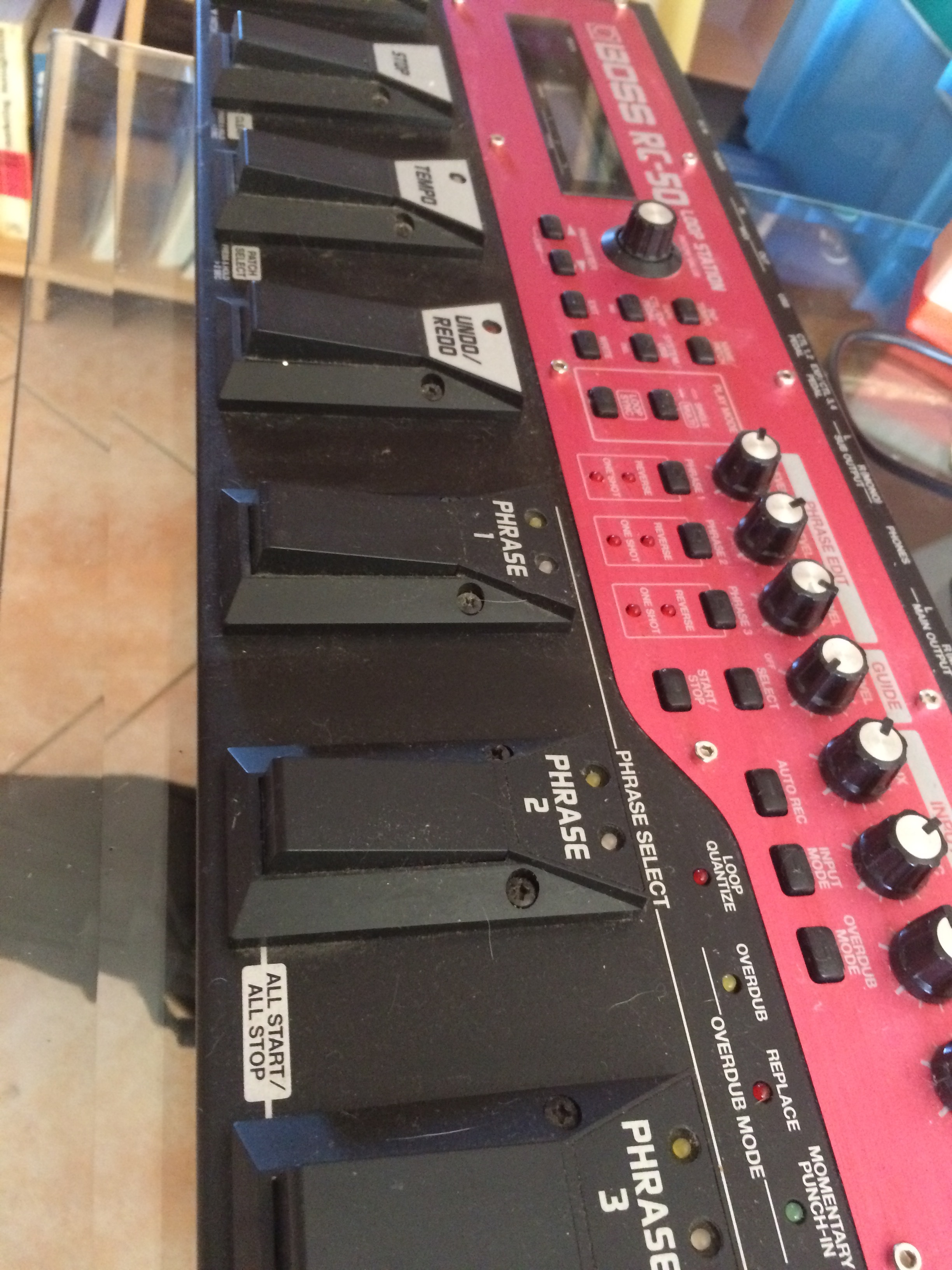 RC-50 LOOP STATION - Boss RC-50 Loop Station - Audiofanzine