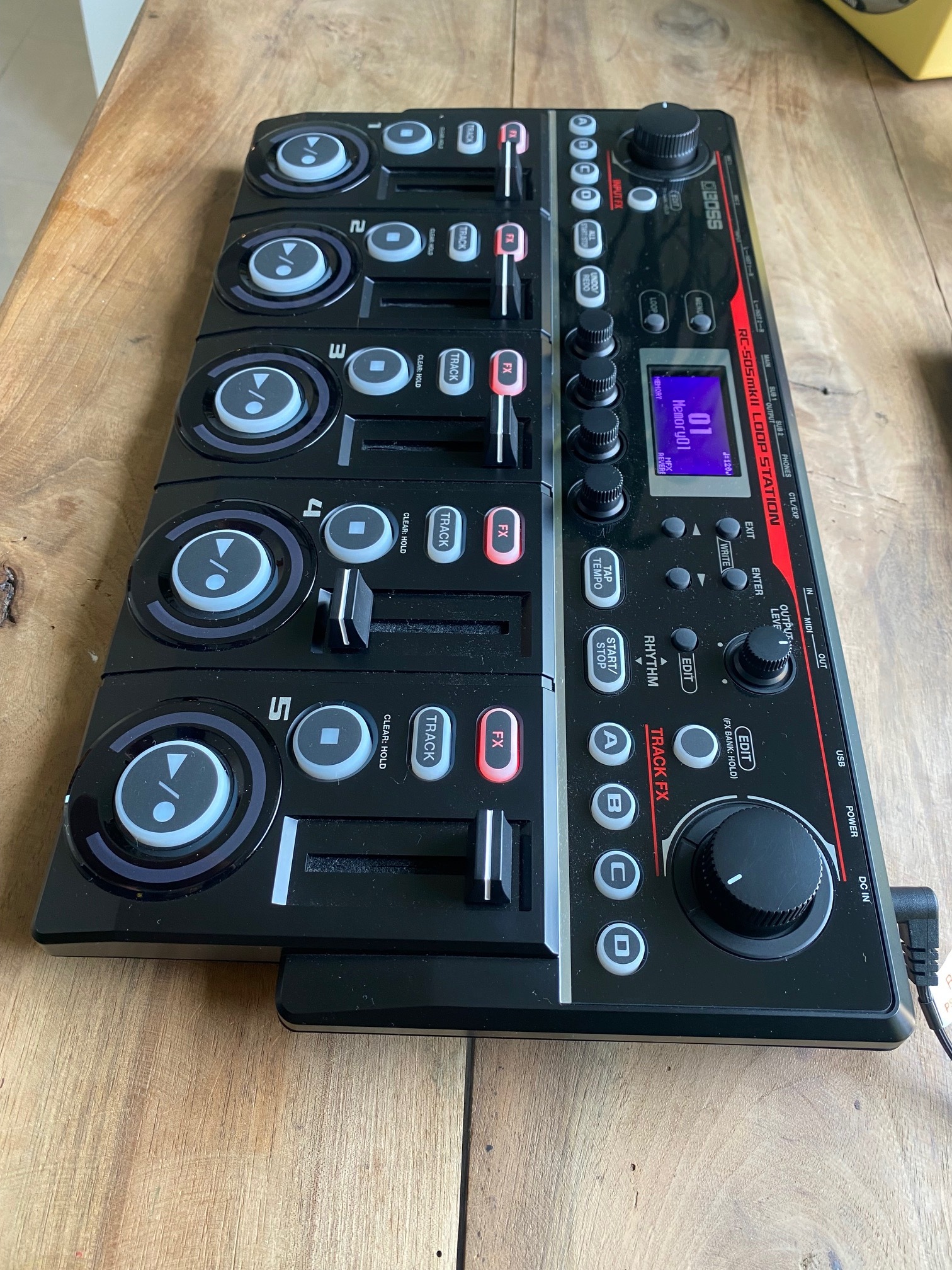 RC-505 MkII - Boss RC-505 MkII - Audiofanzine