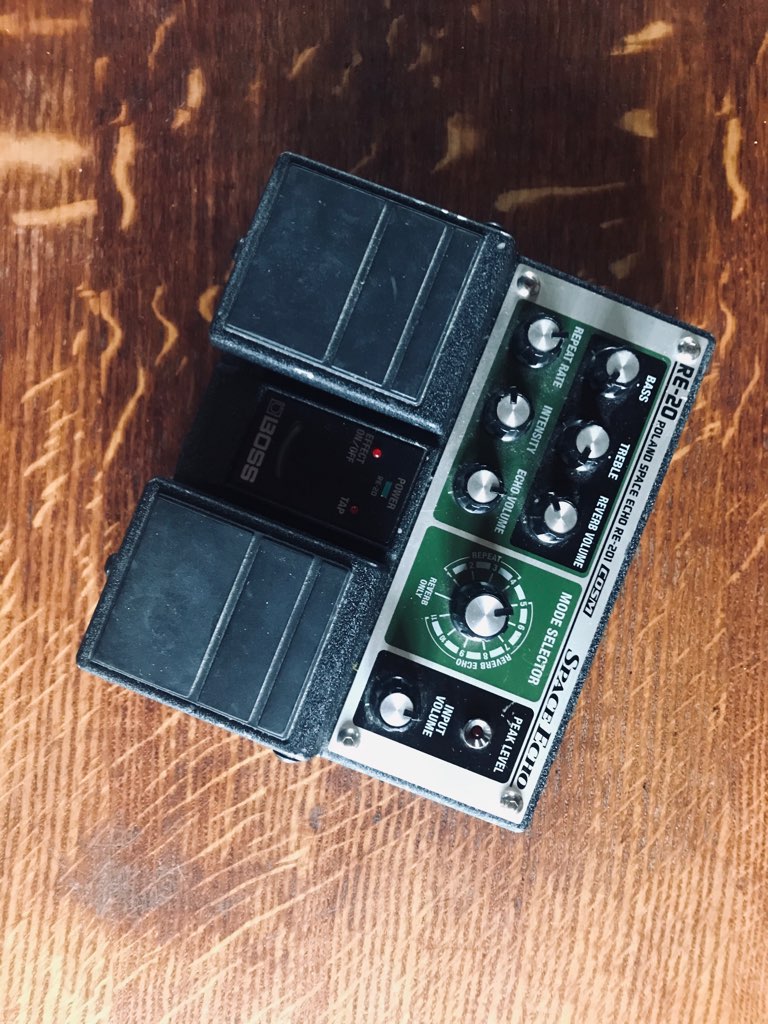 RE-20 Space Echo - Boss RE-20 Space Echo - Audiofanzine