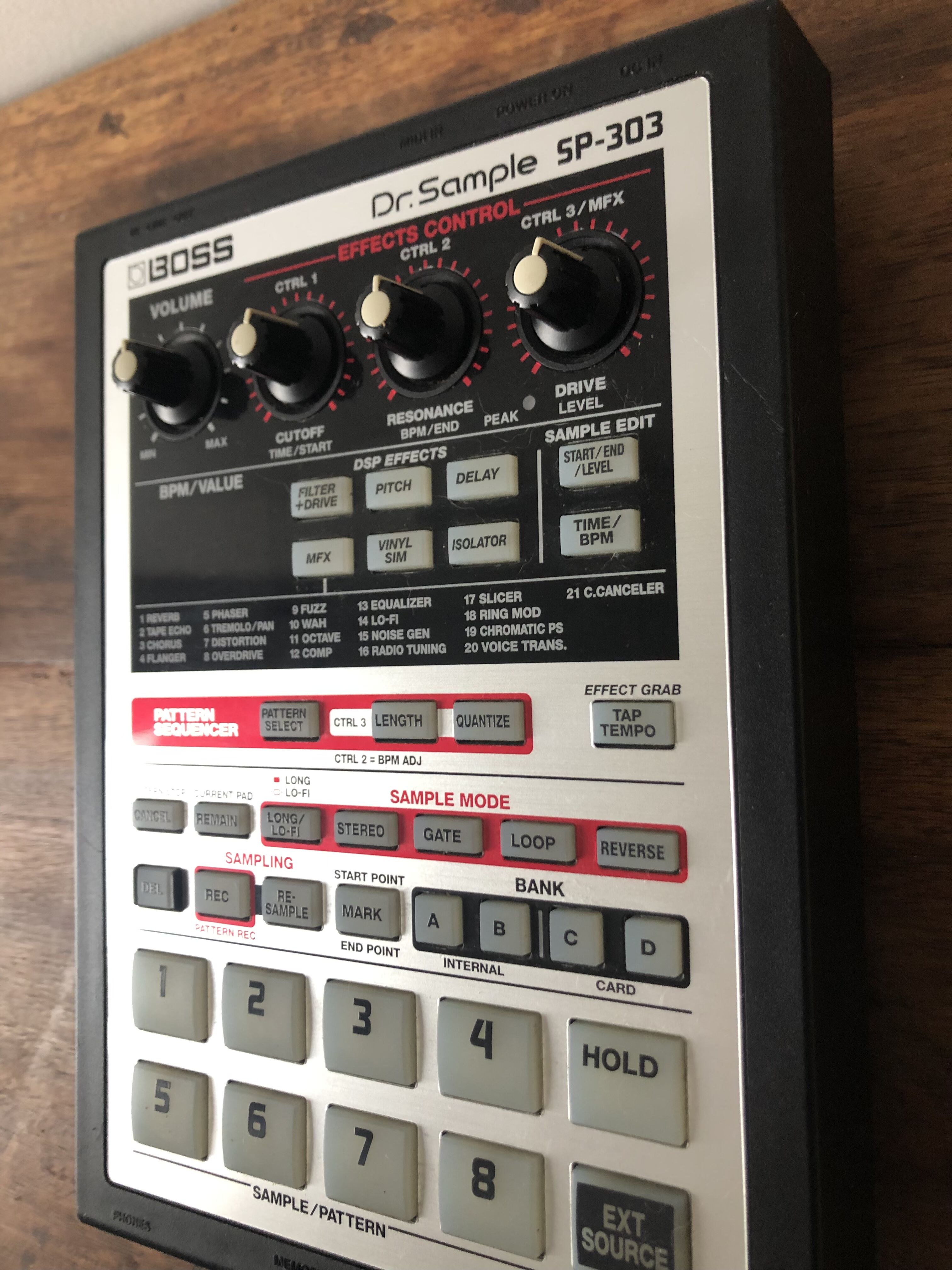 SP-303 Dr. Sample - Boss SP-303 Dr. Sample - Audiofanzine