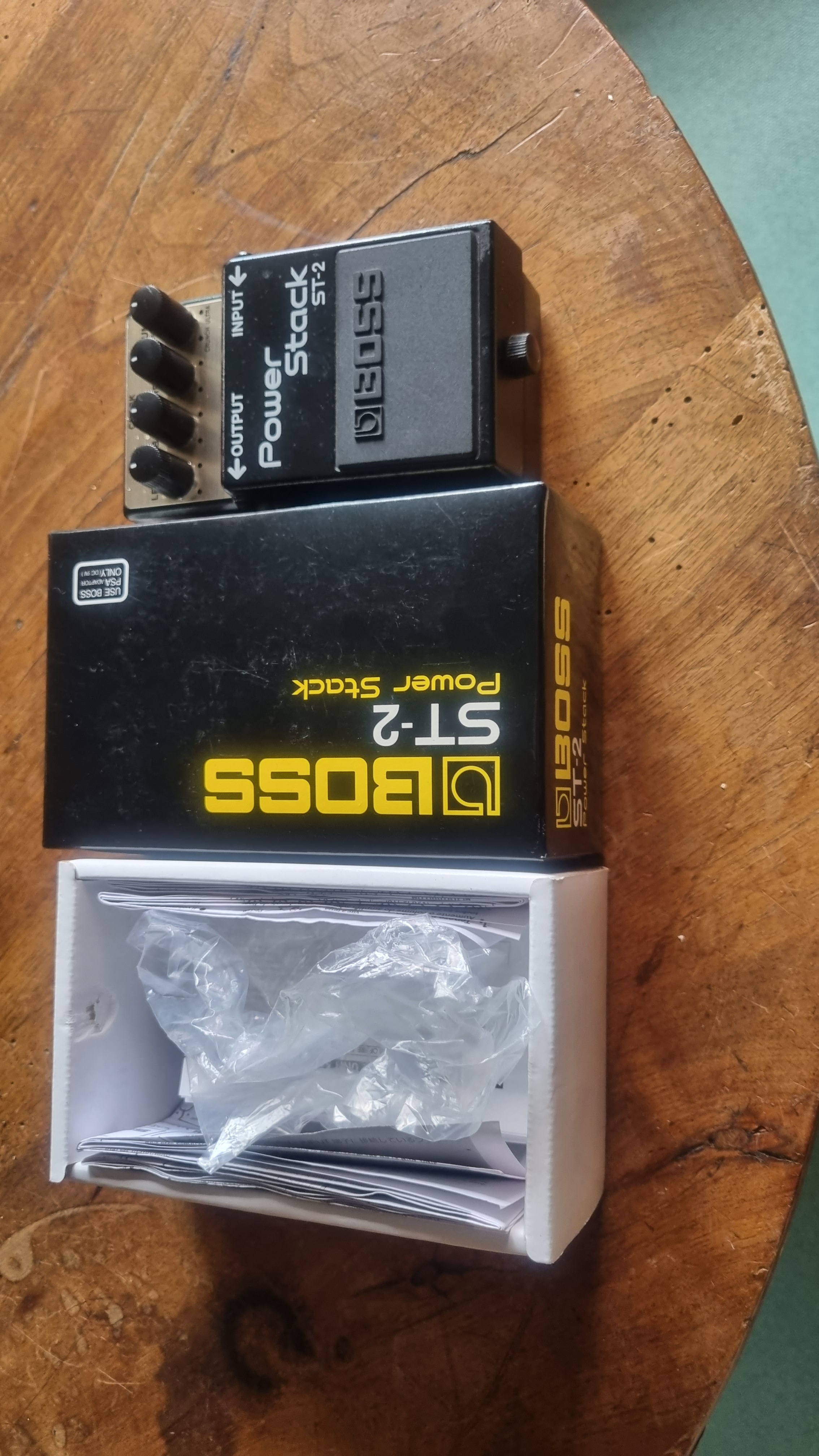 ST-2 Power Stack - Boss ST-2 Power Stack - Audiofanzine