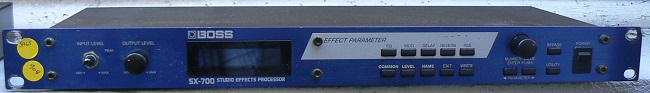 SX-700 Studio Effects Processor Boss - Audiofanzine