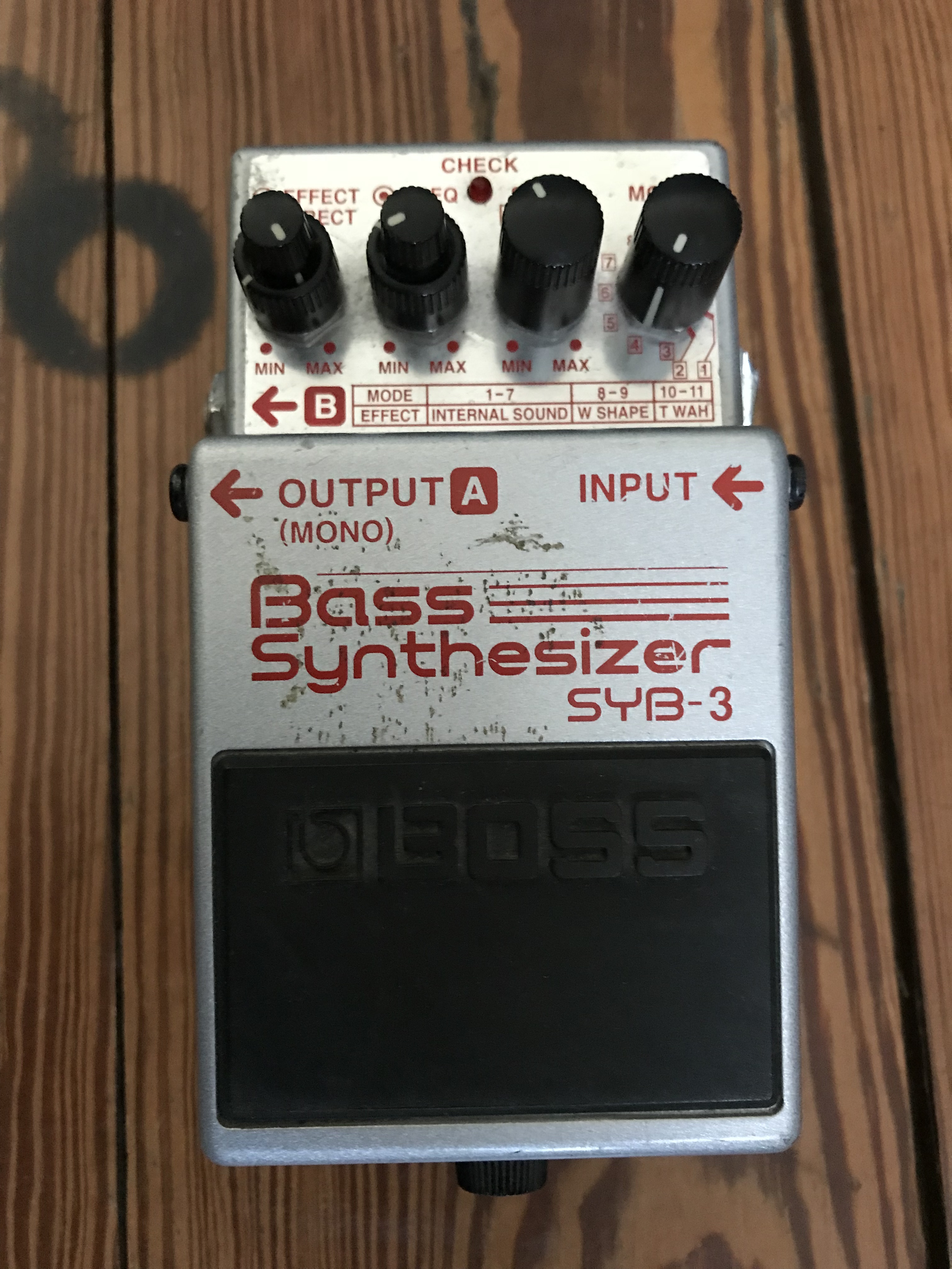 SYB-3 BASS SYNTHESIZER - Boss SYB-3 Bass Synthesizer - Audiofanzine