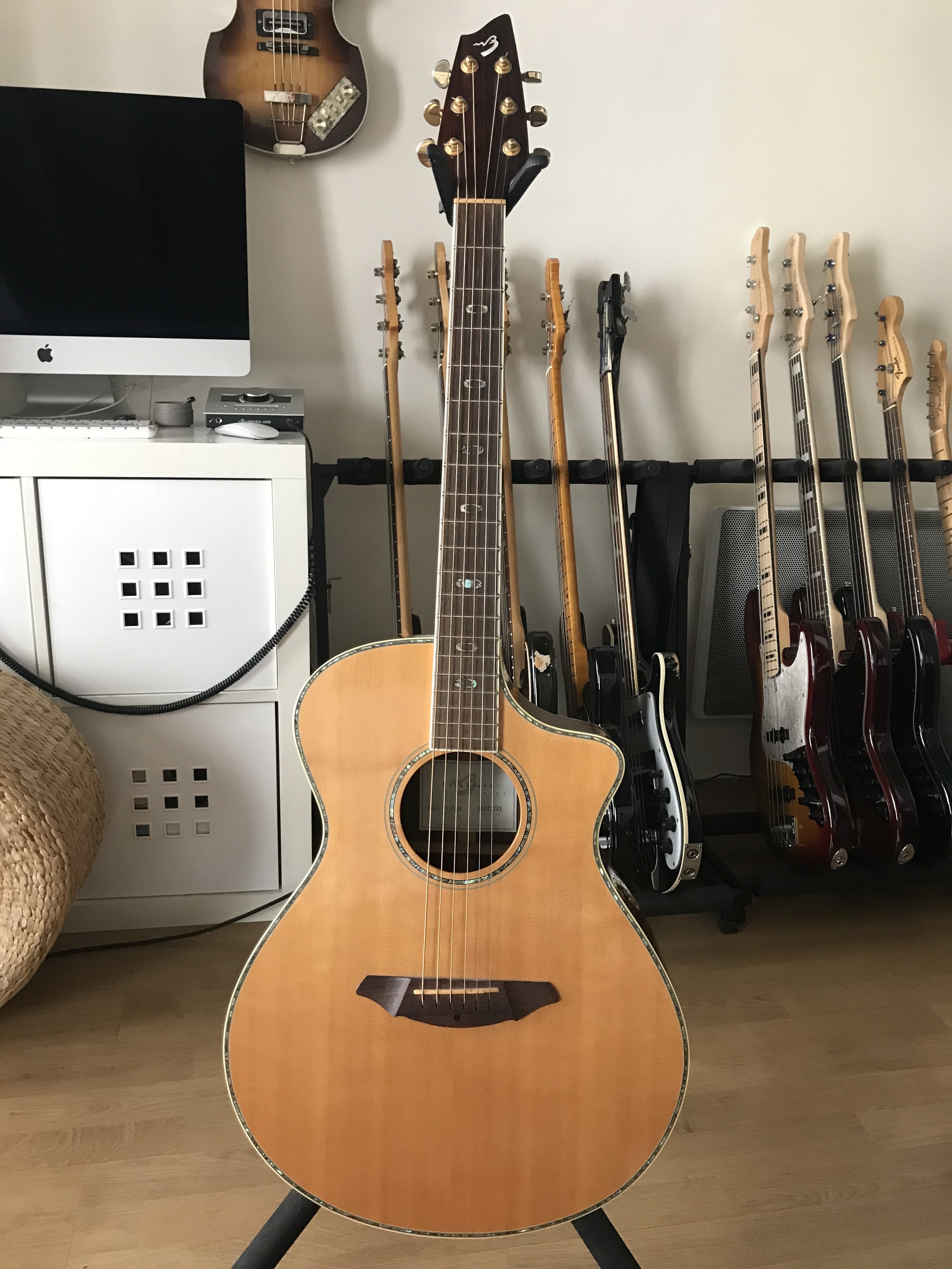 AC25/SR Plus - Atlas Series - Concert Cutaway Breedlove - Audiofanzine
