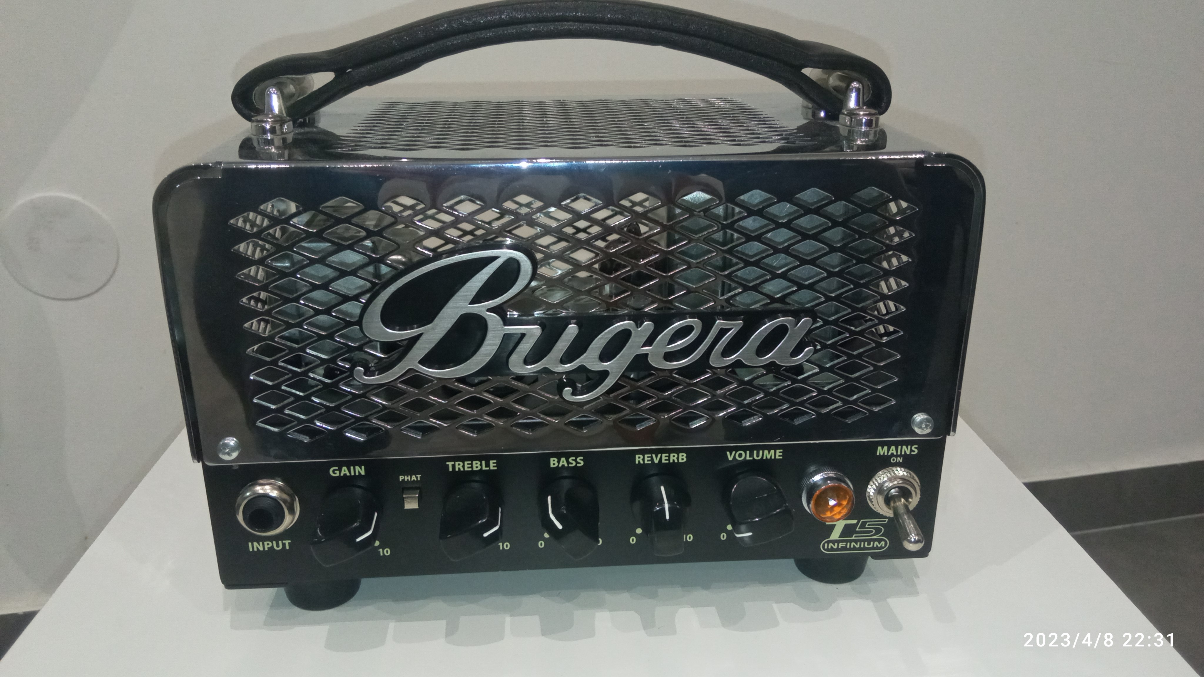 T5 Infinium - Bugera T5 Infinium - Audiofanzine