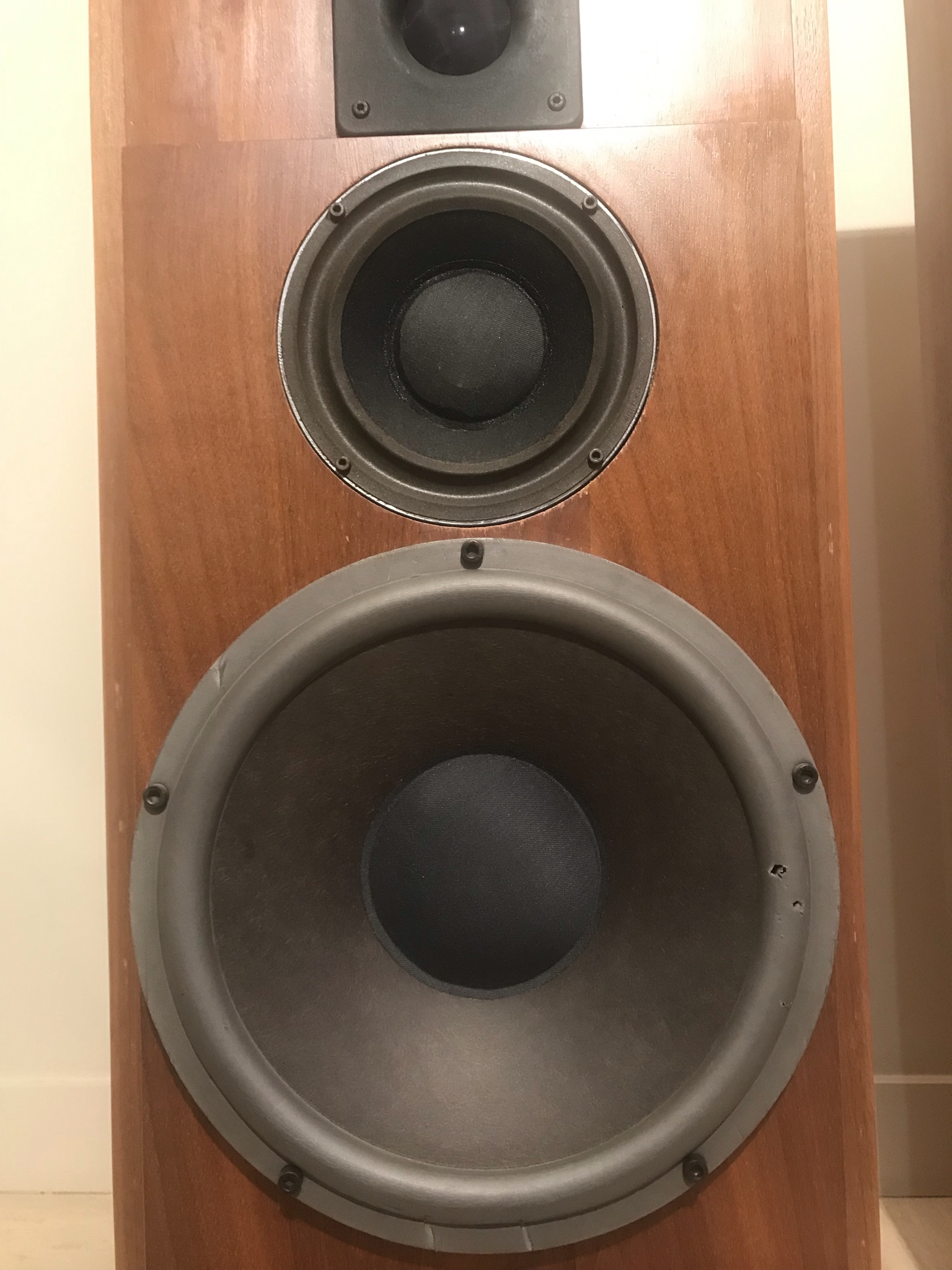 Galion IV - Cabasse Galion IV - Audiofanzine
