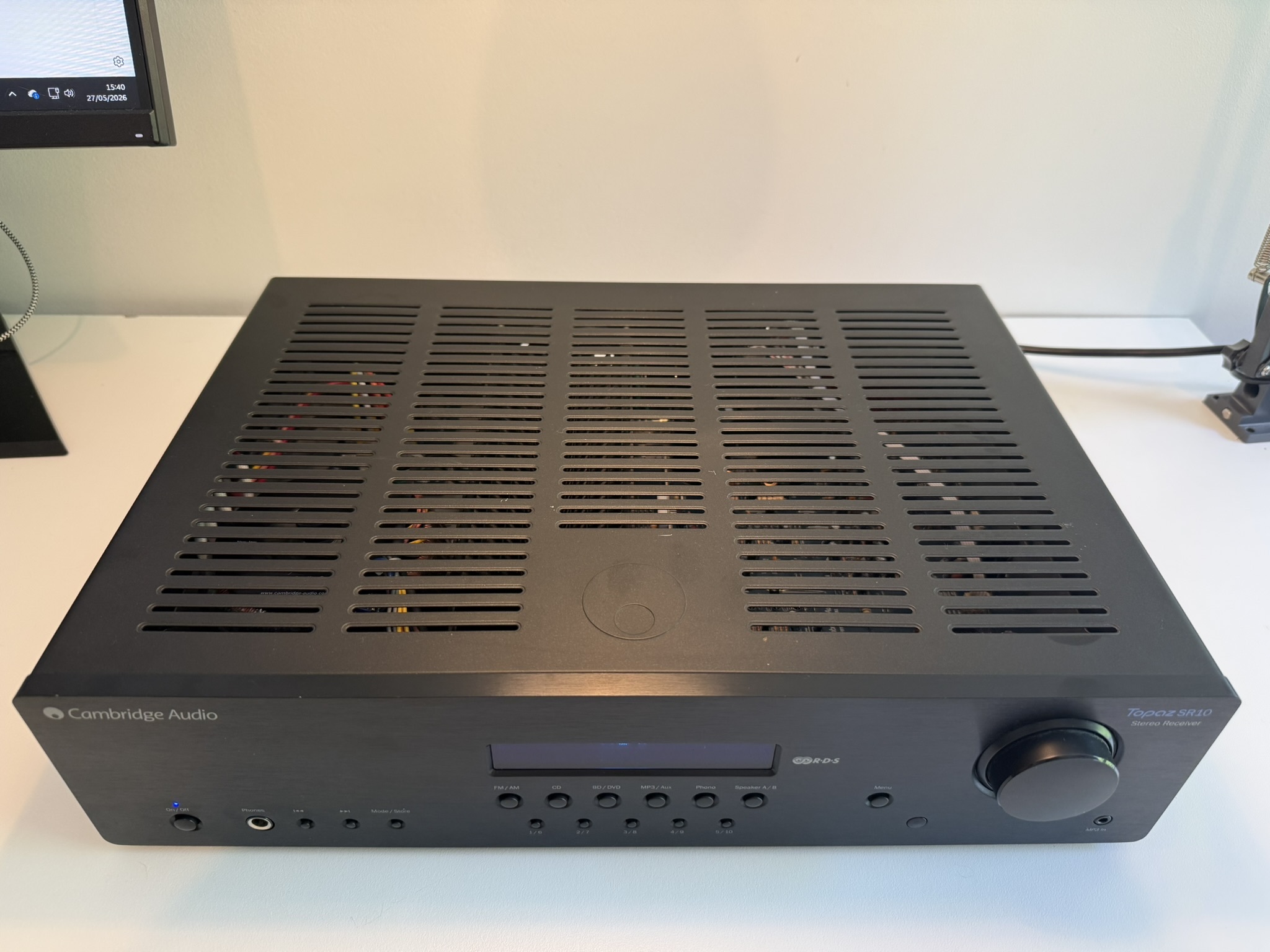 Amplificateur Hi-Fi Cambridge Audio Topaz SR10 V2 (2x85W) - Révisé ...