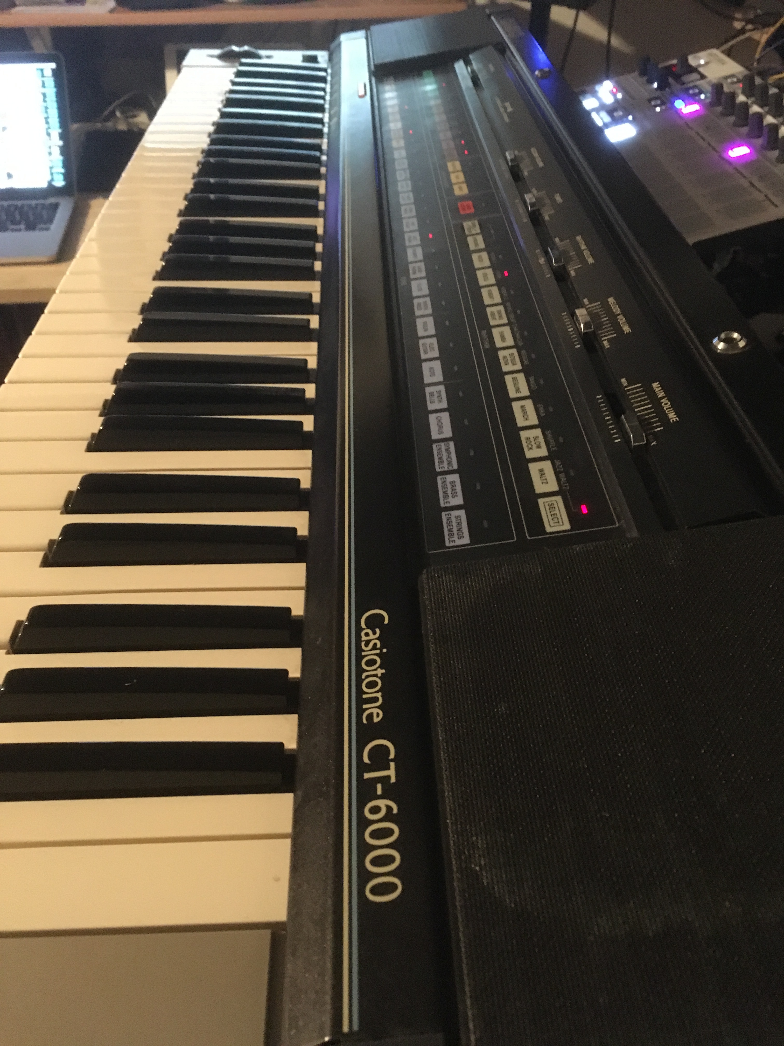 Casiotone CT-6000 - Casio Casiotone CT-6000 - Audiofanzine