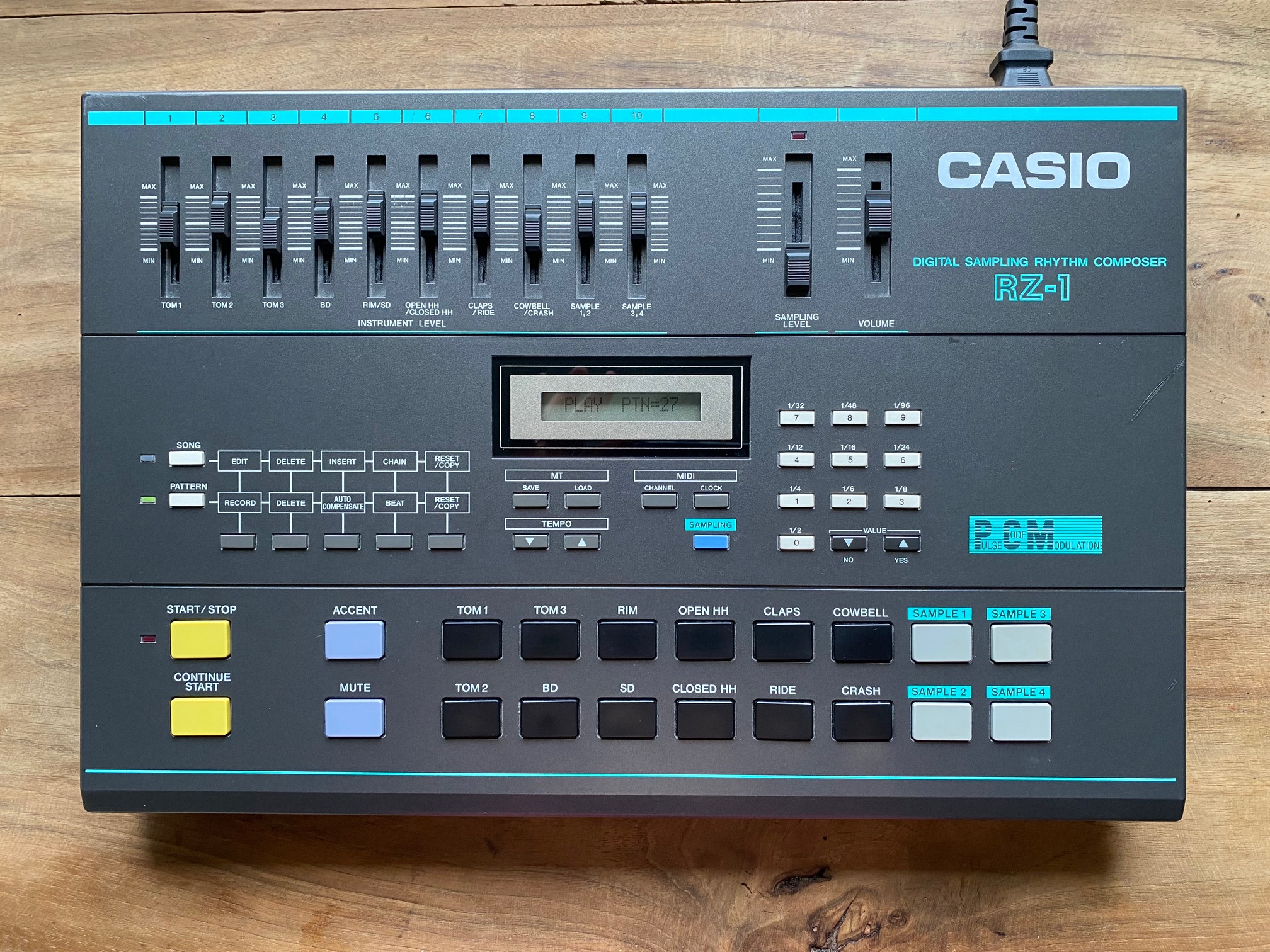 RZ-1 Sampling Drum Machine - Casio RZ-1 Sampling Drum Machine ...