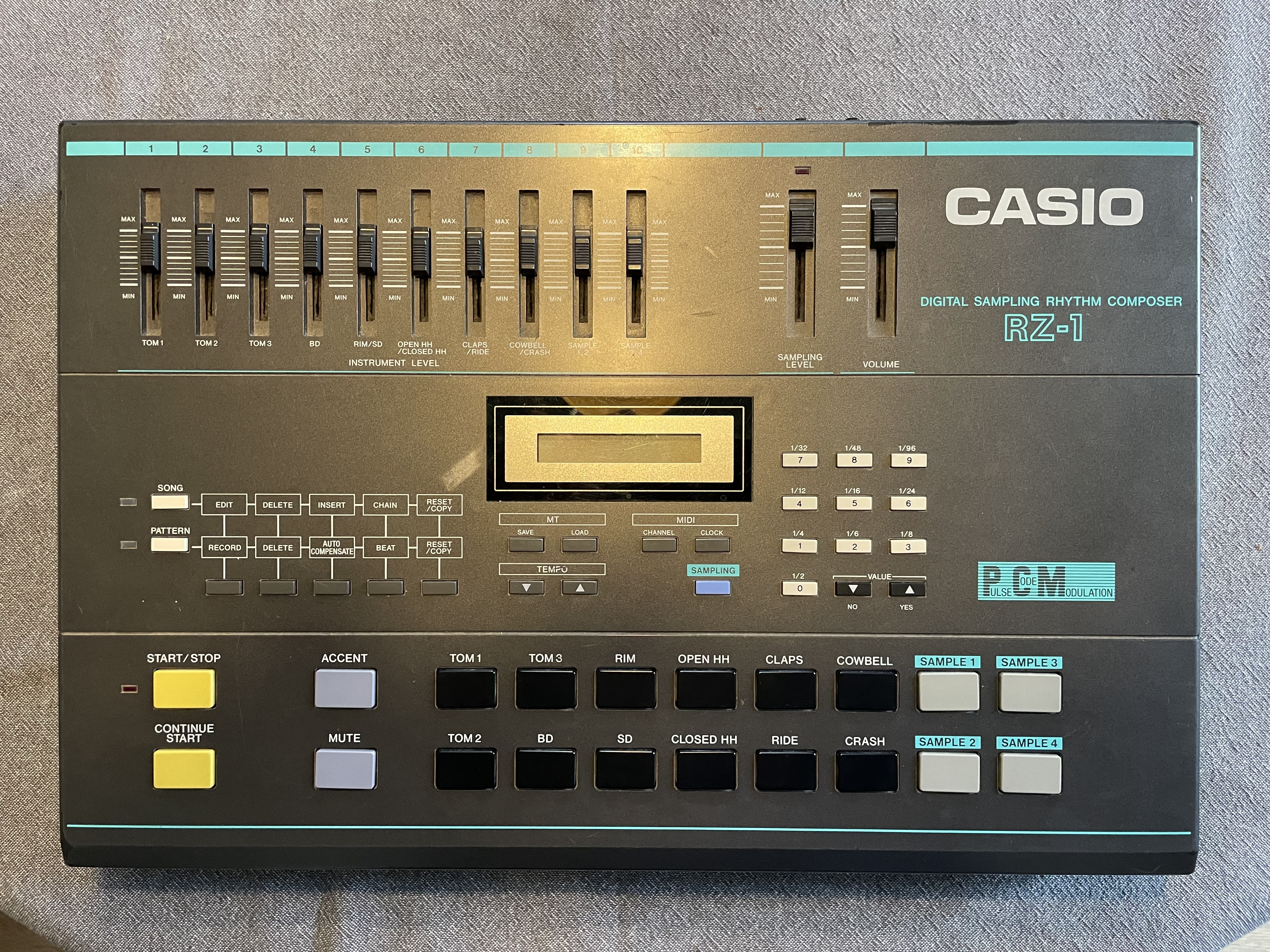 CASIO RZ-1 Sampling drum machine - occasion - Fonctionne parfaitement ...