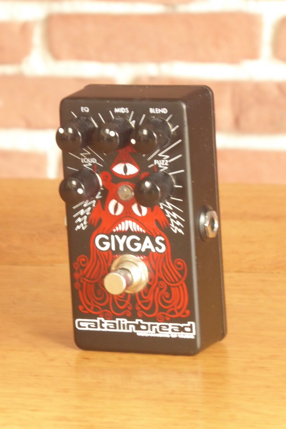 Giygas fuzz/EQ - Catalinbread Giygas fuzz/EQ - Audiofanzine