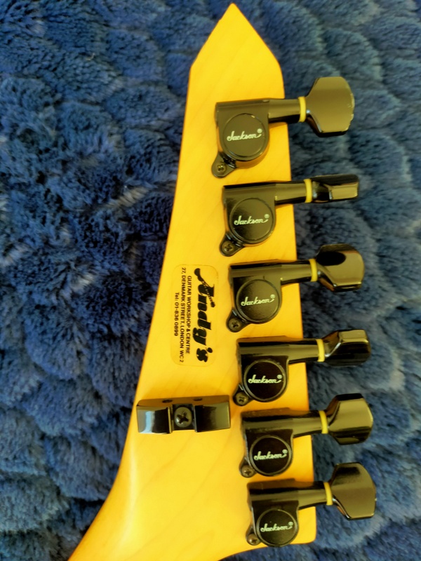 375 dlx - Charvel 375 dlx - Audiofanzine