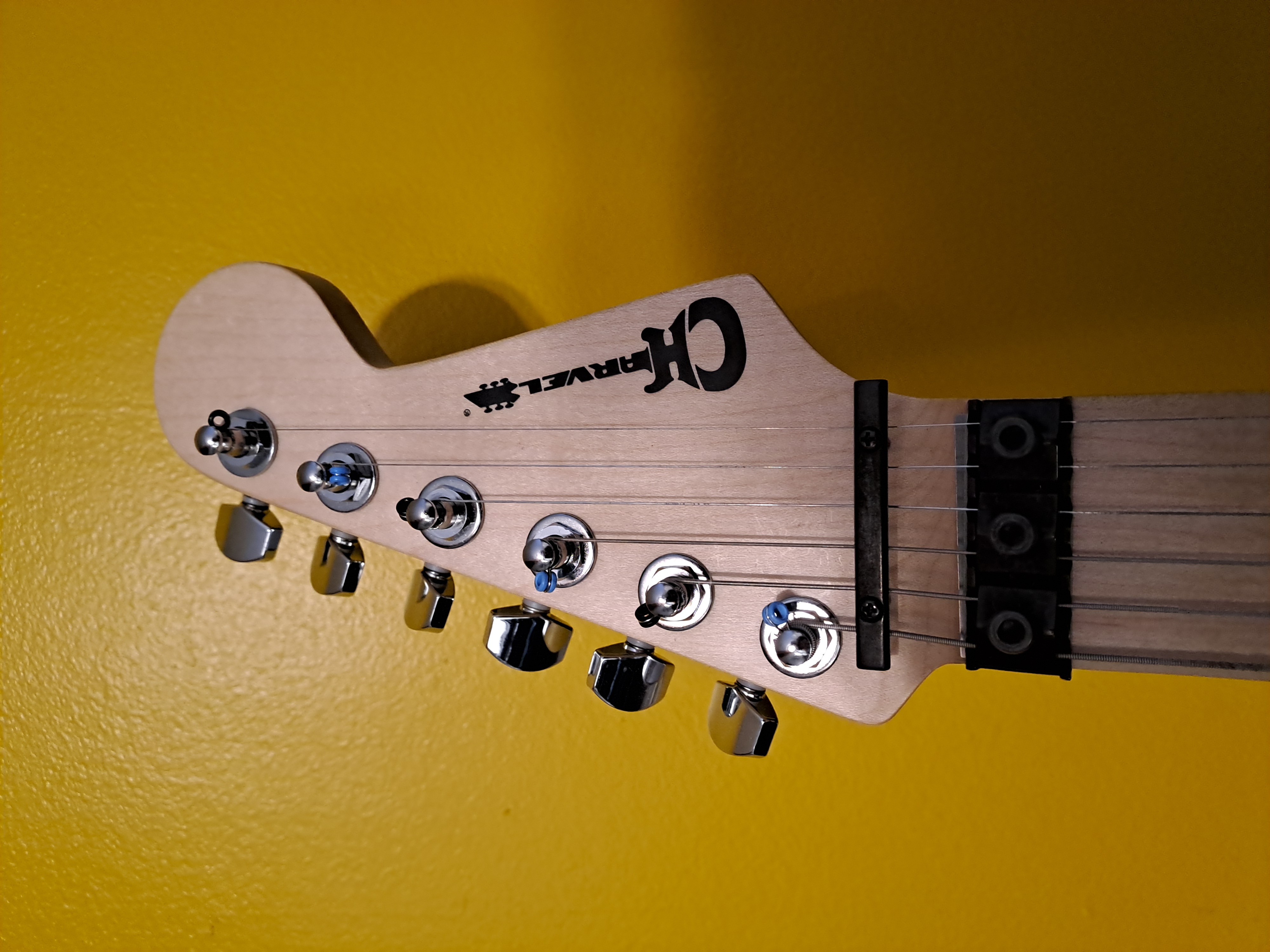 A vendre Charvel Pro Mod SD1 2H San Dimas en parfait état upgradée ...