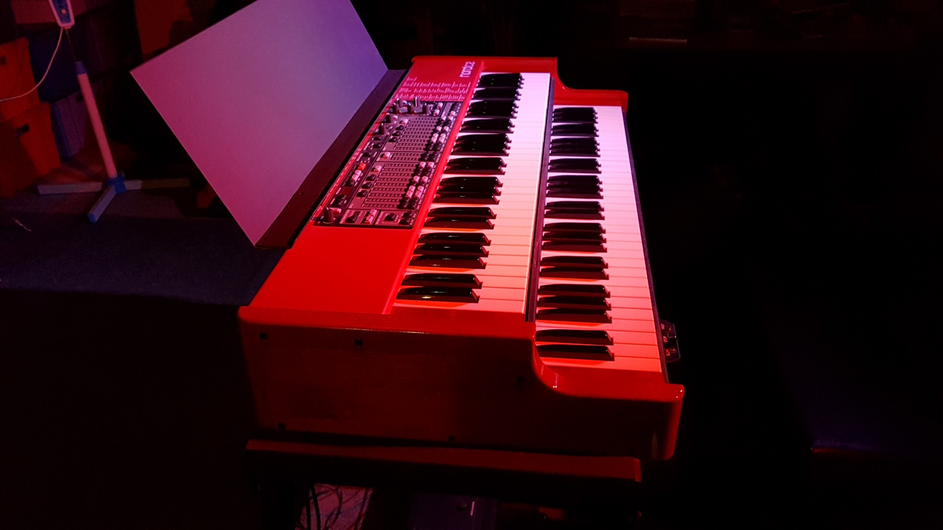 Photo Clavia Nord C2 : Clavia Nord C2 (72062) (#1893259) - Audiofanzine