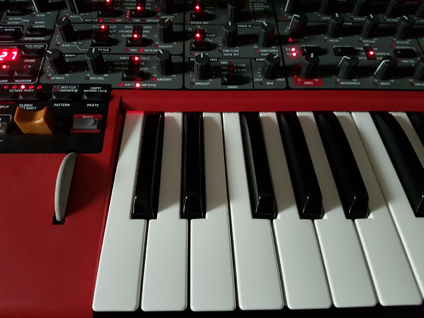 NORD LEAD 4 - Clavia Nord Lead 4 - Audiofanzine