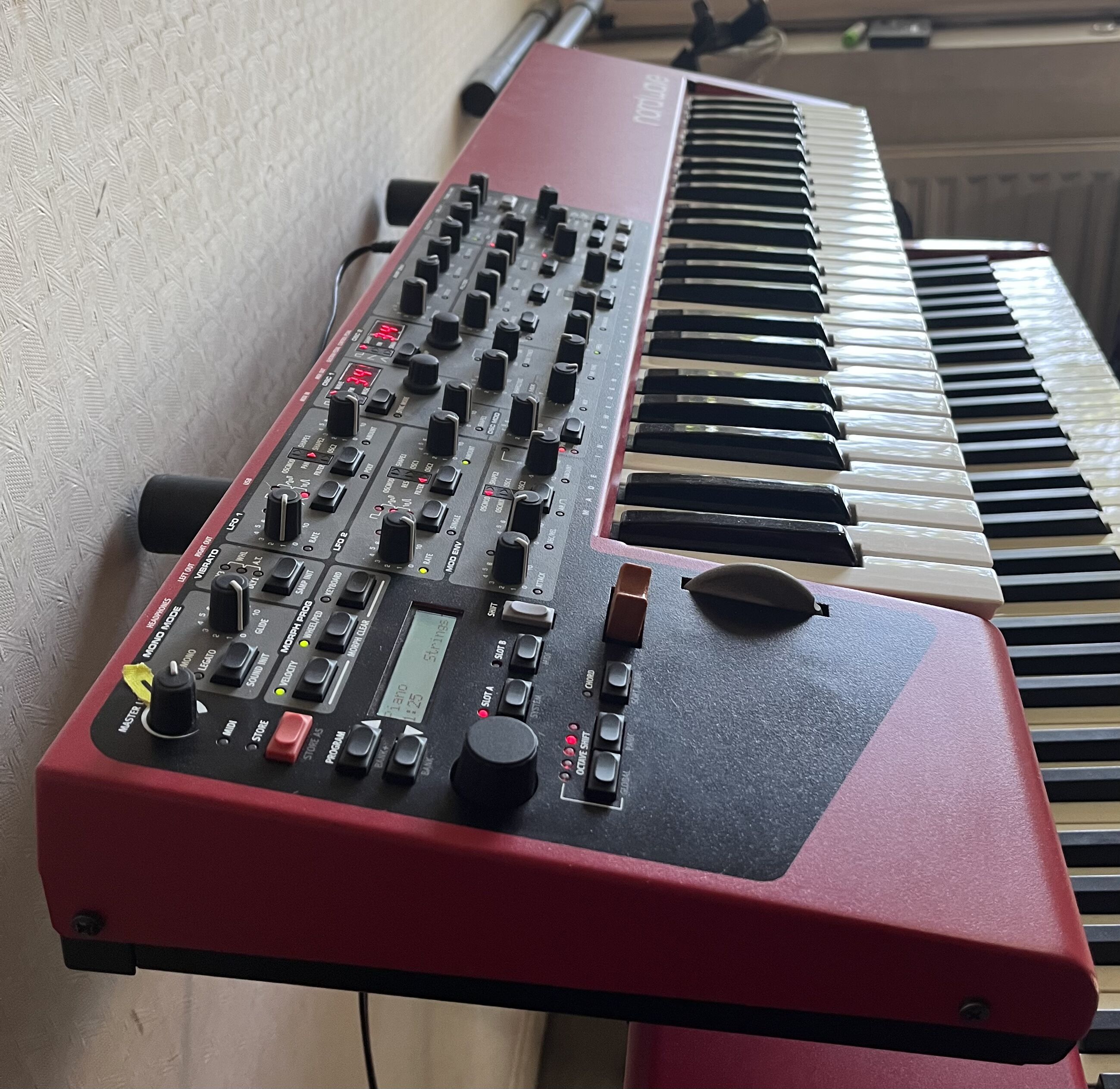 Nord Wave - Clavia Nord Wave - Audiofanzine