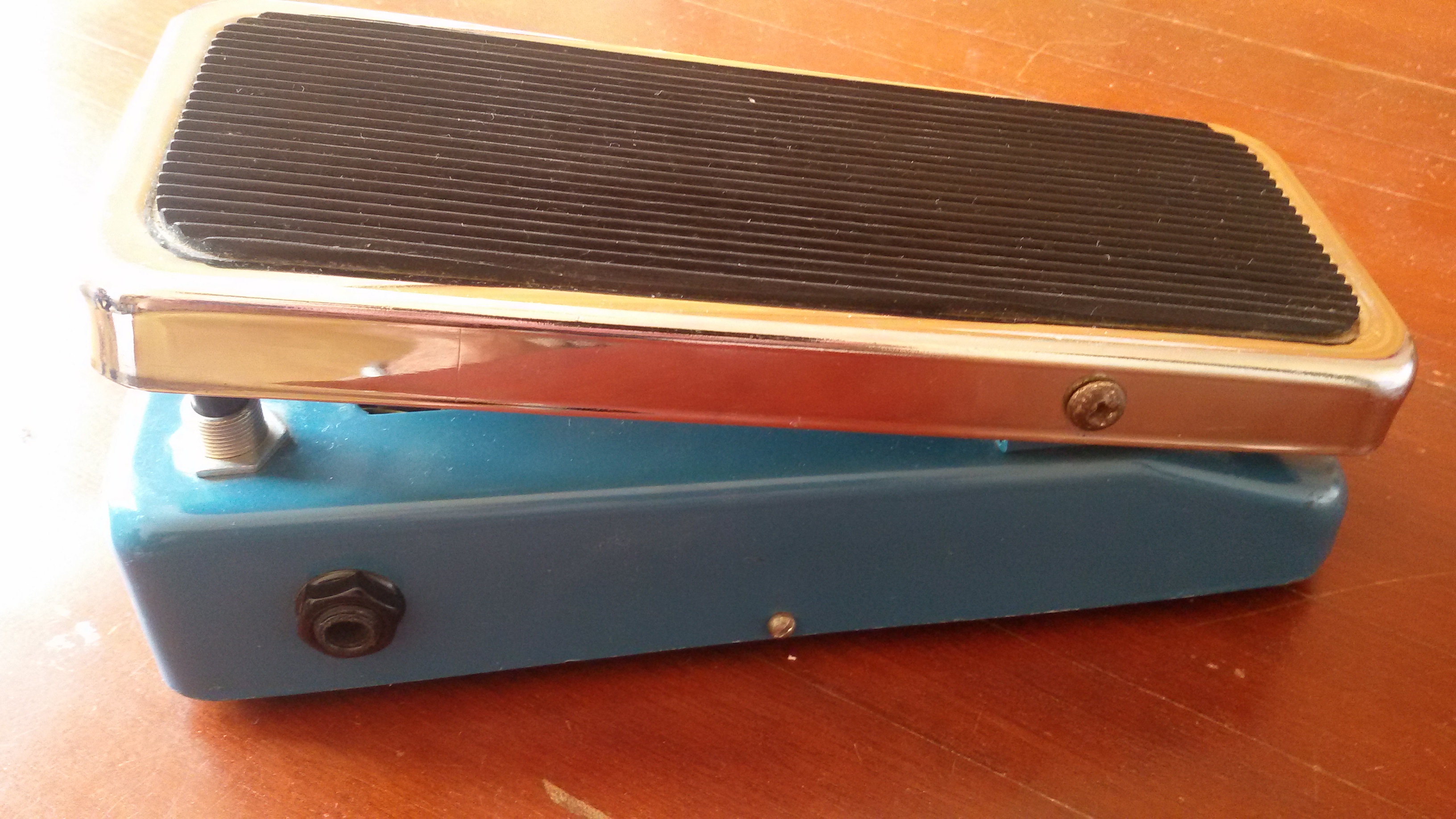 Wah-fuzz Straight - ColorSound Wah-fuzz Straight - Audiofanzine