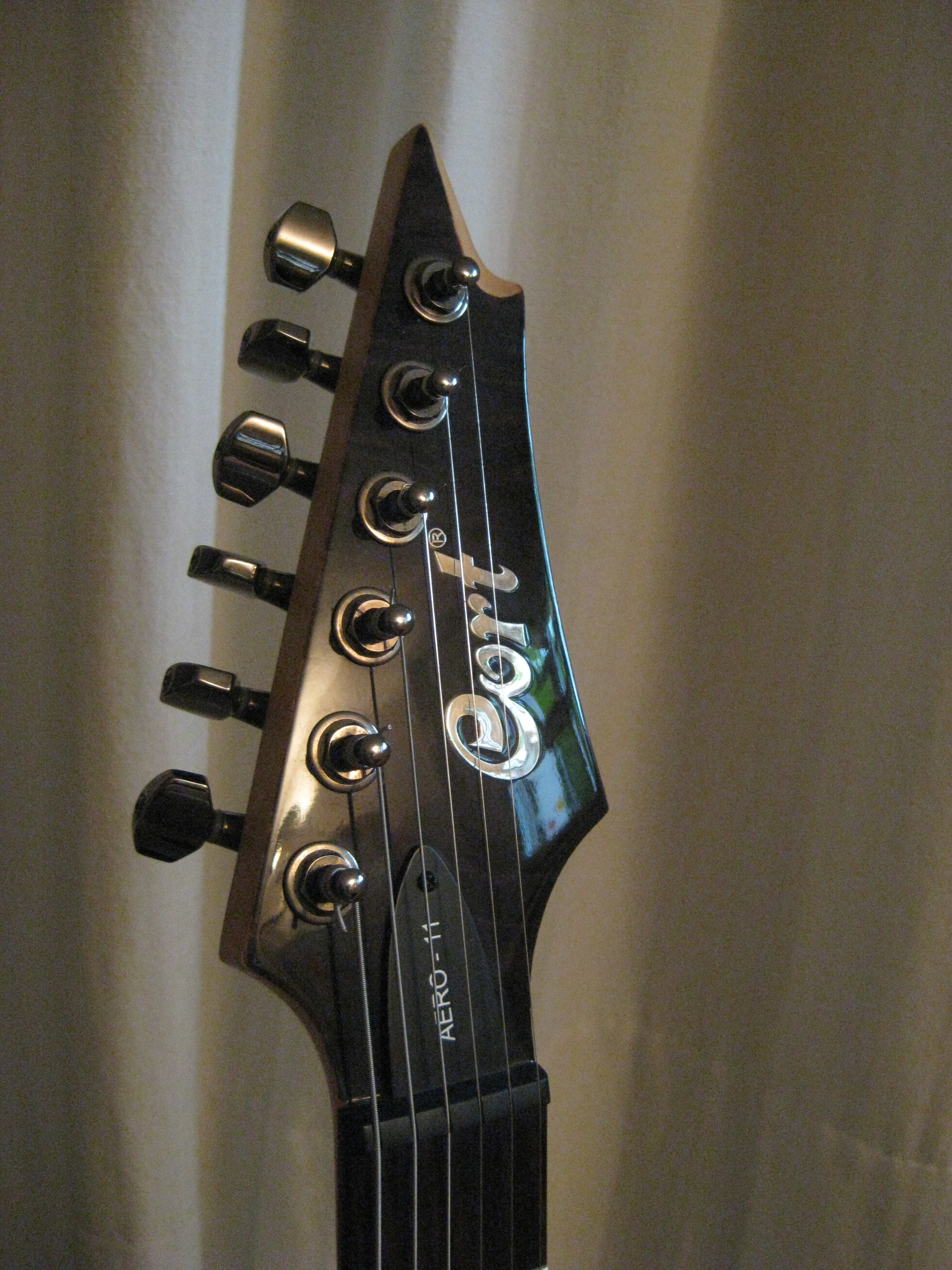 AERO-11 - Cort AERO-11 - Audiofanzine