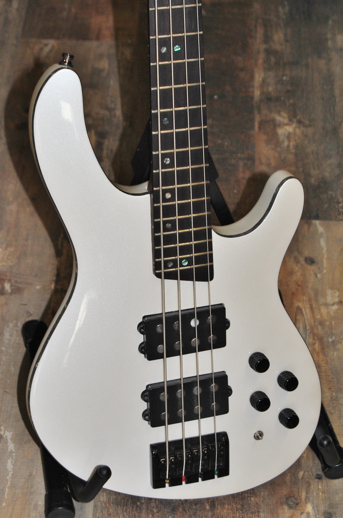 C4H - Cort C4H - Audiofanzine