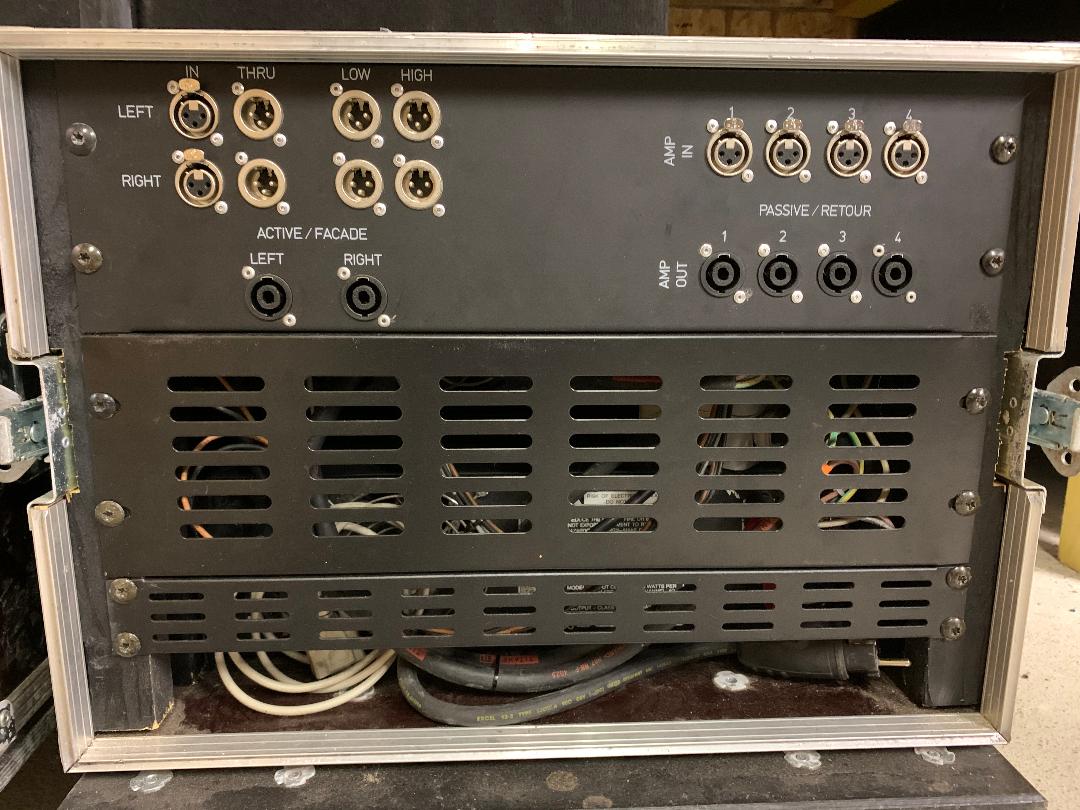 8001 Crest Audio 8001 Audiofanzine