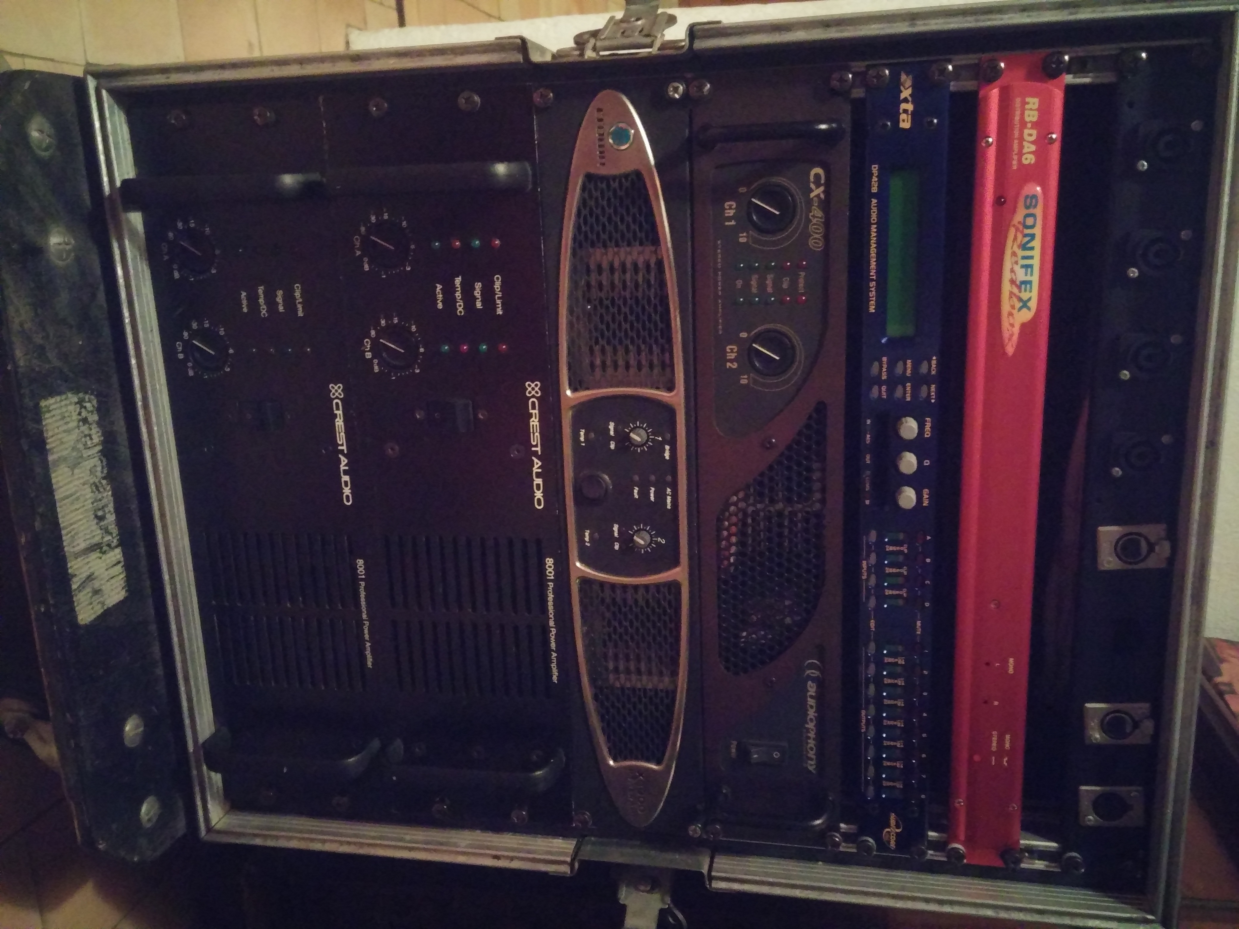 8001 - Crest Audio 8001 - Audiofanzine