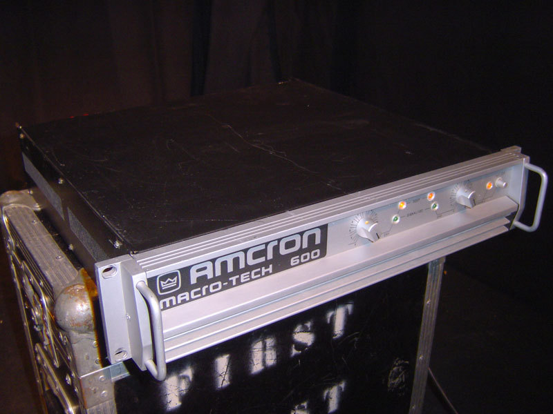 Macro-Tech 600 - Crown Macro-Tech 600 - Audiofanzine