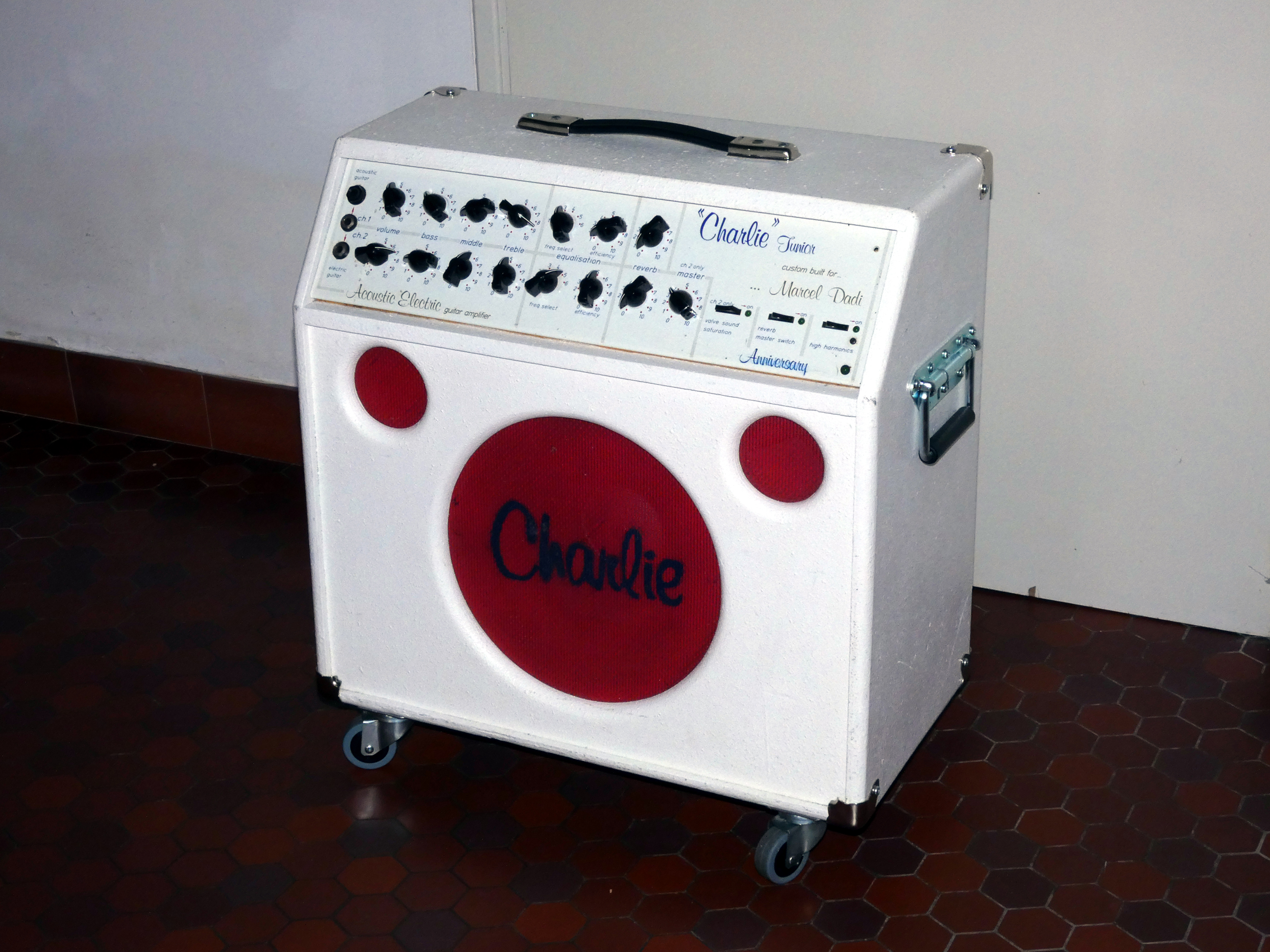 XS700 - Crown XS700 - Audiofanzine