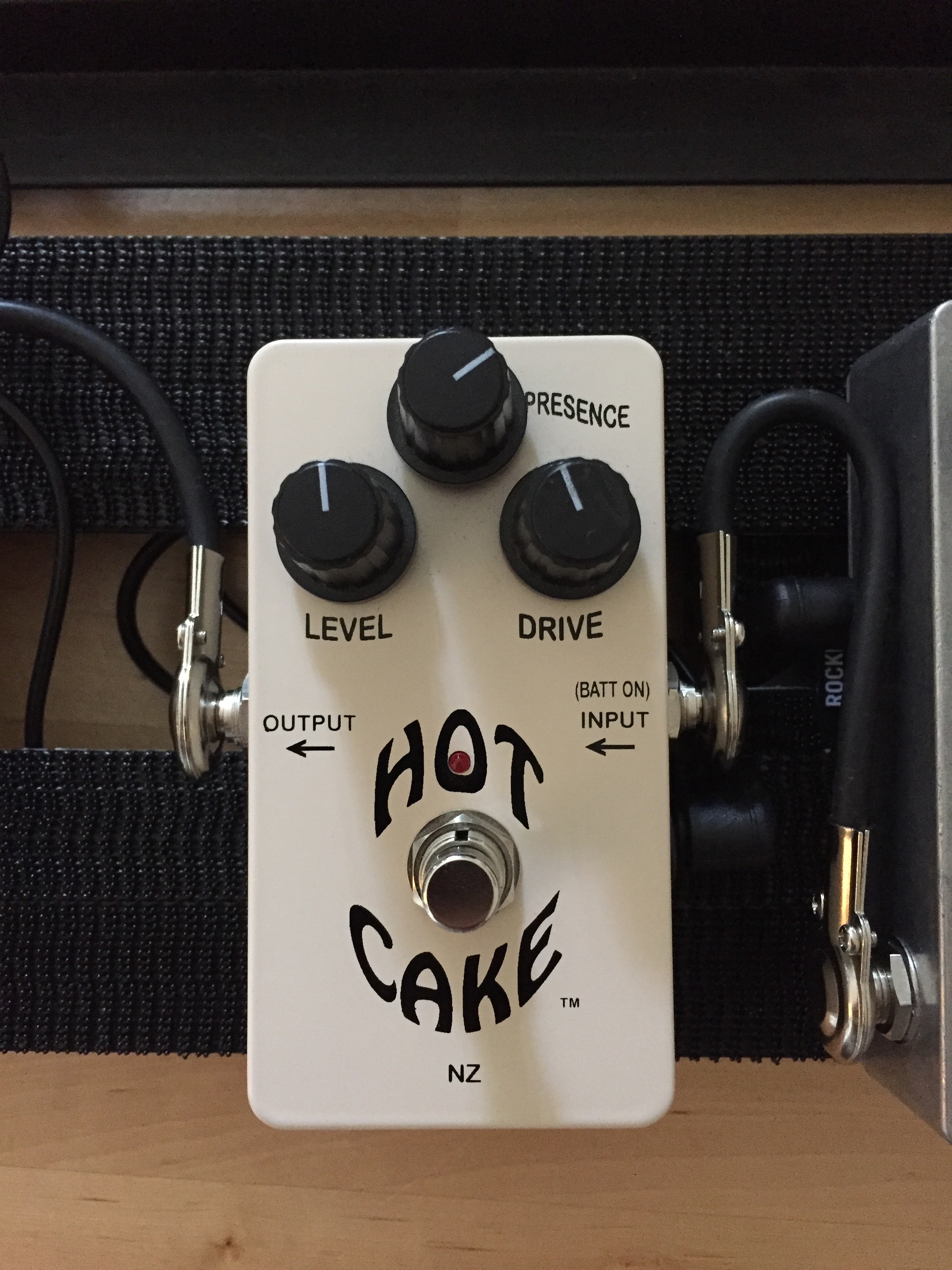 HOT CAKE - Crowther Audio Hot Cake - Audiofanzine