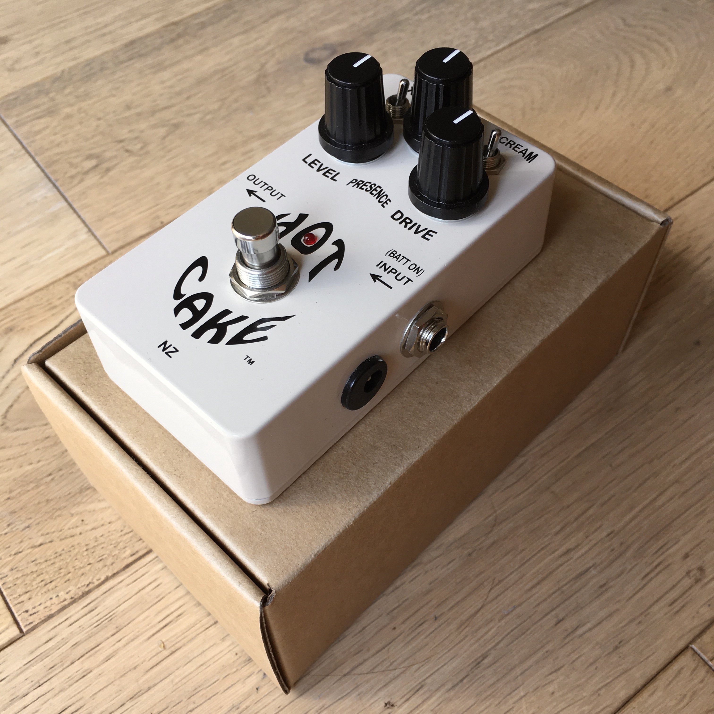 Hot Cake - Crowther Audio Hot Cake - Audiofanzine