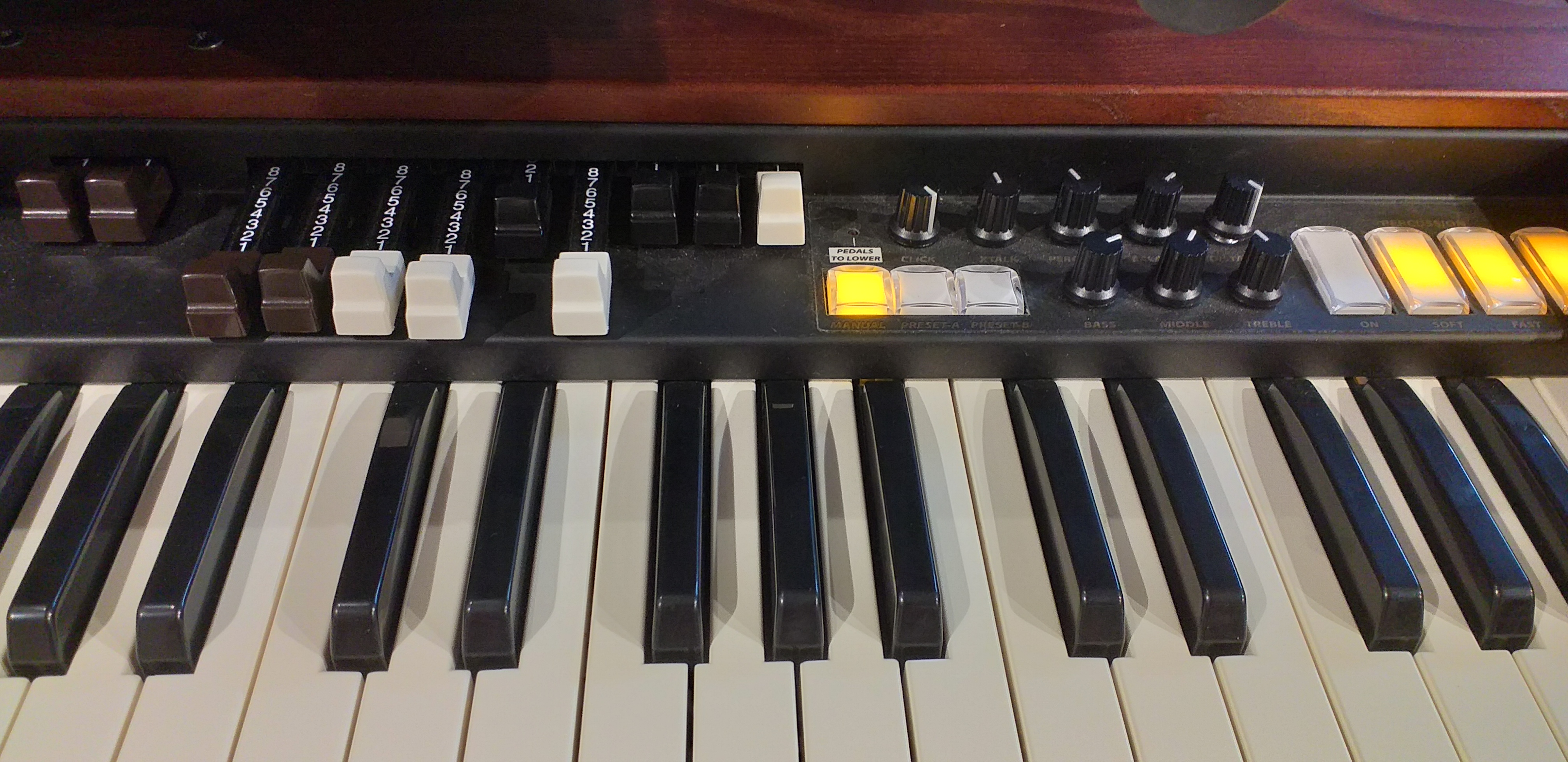 Mojo Classic - Crumar Mojo Classic - Audiofanzine