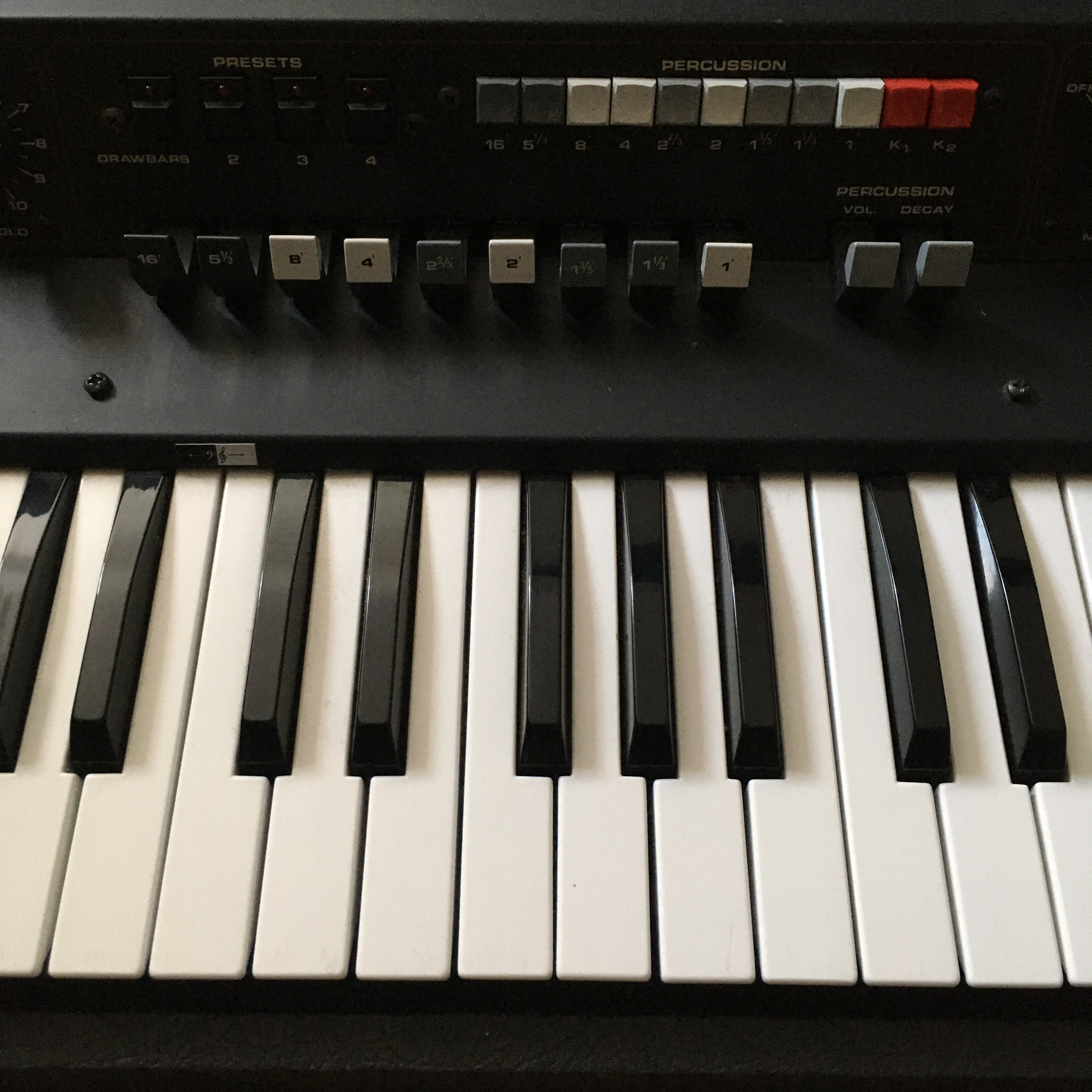 Organizer T1 - Crumar Organizer T1 - Audiofanzine