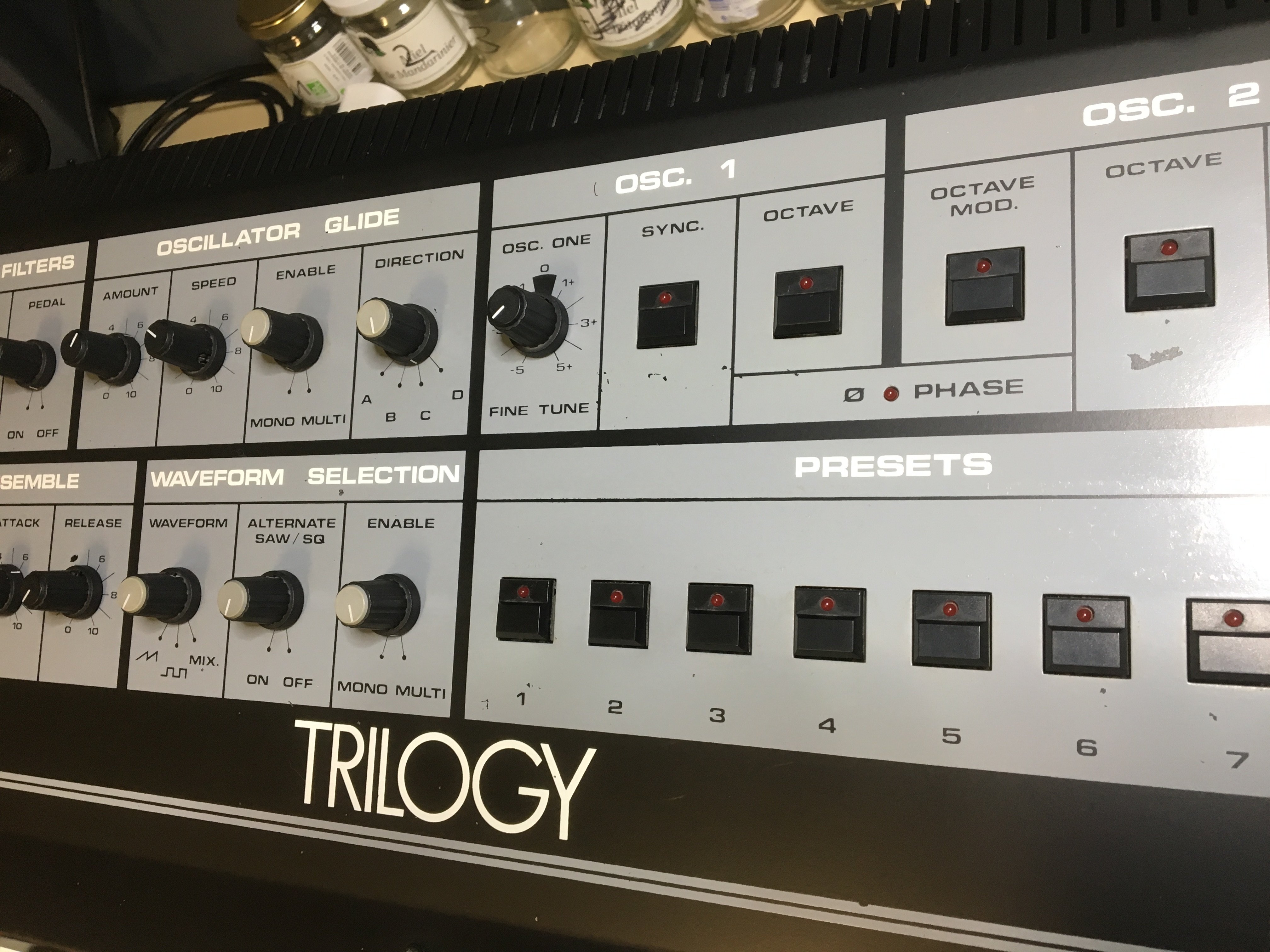 TRILOGY - Crumar Trilogy - Audiofanzine