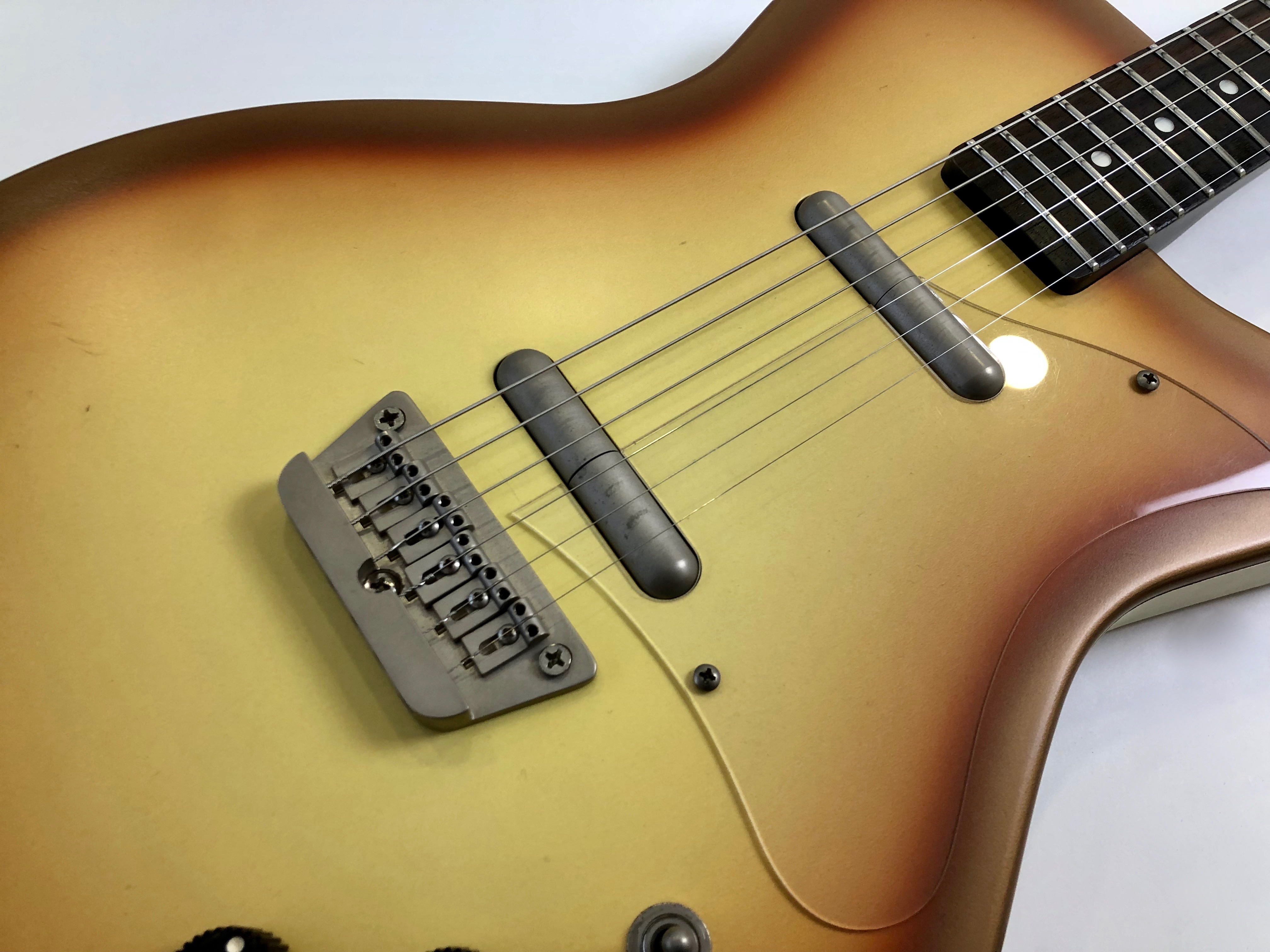 56-U2 - Danelectro 56-U2 - Audiofanzine