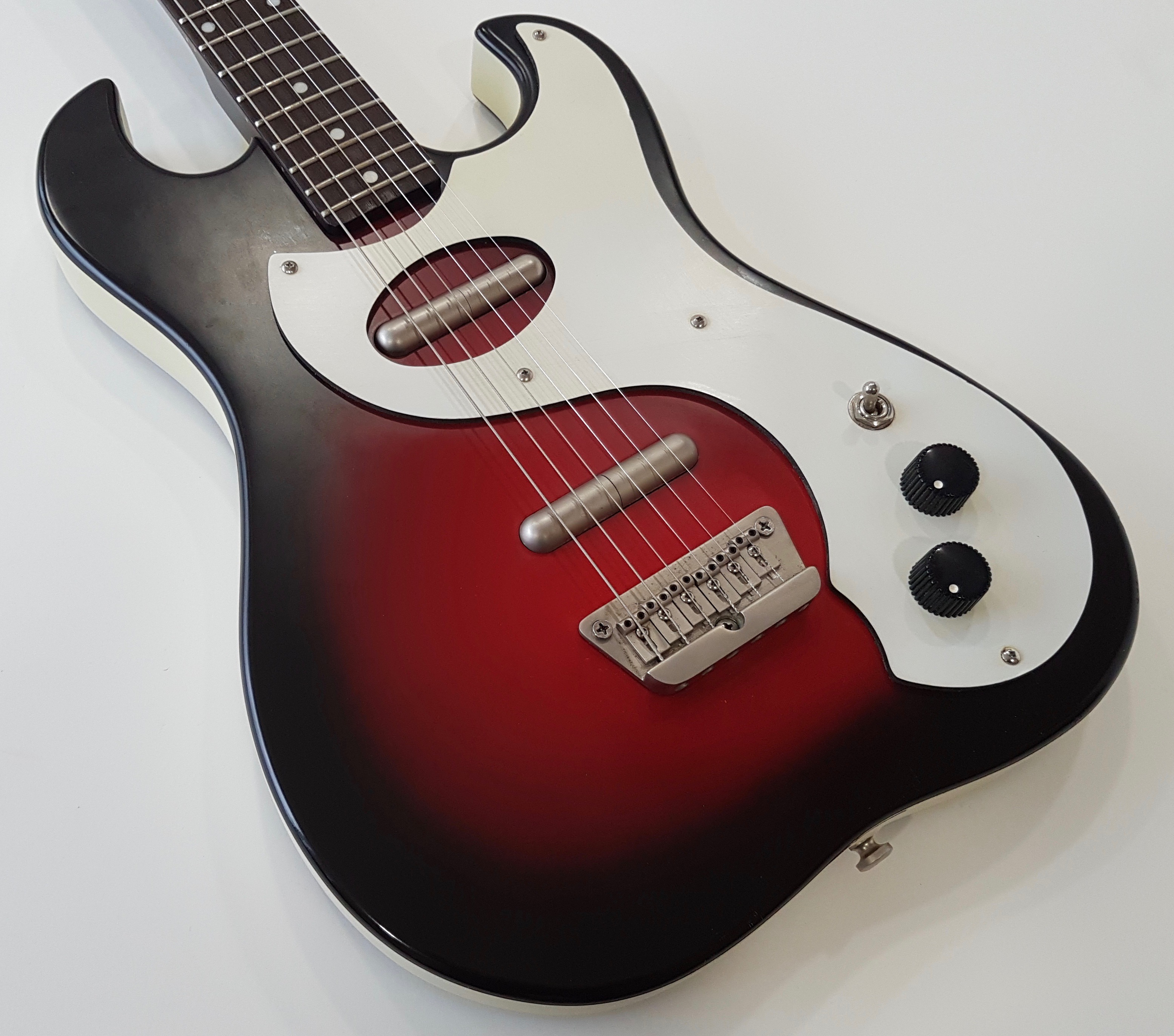 Dano 63 - Danelectro Dano 63 - Audiofanzine