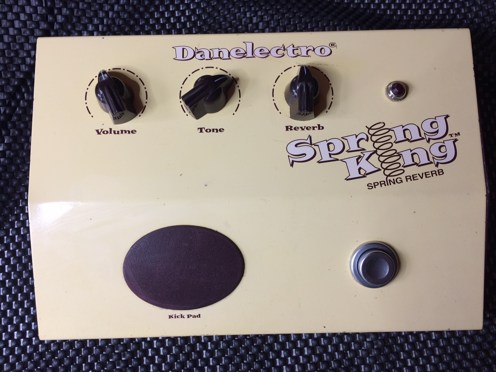 DSR-1 Spring King - Danelectro DSR-1 Spring King - Audiofanzine