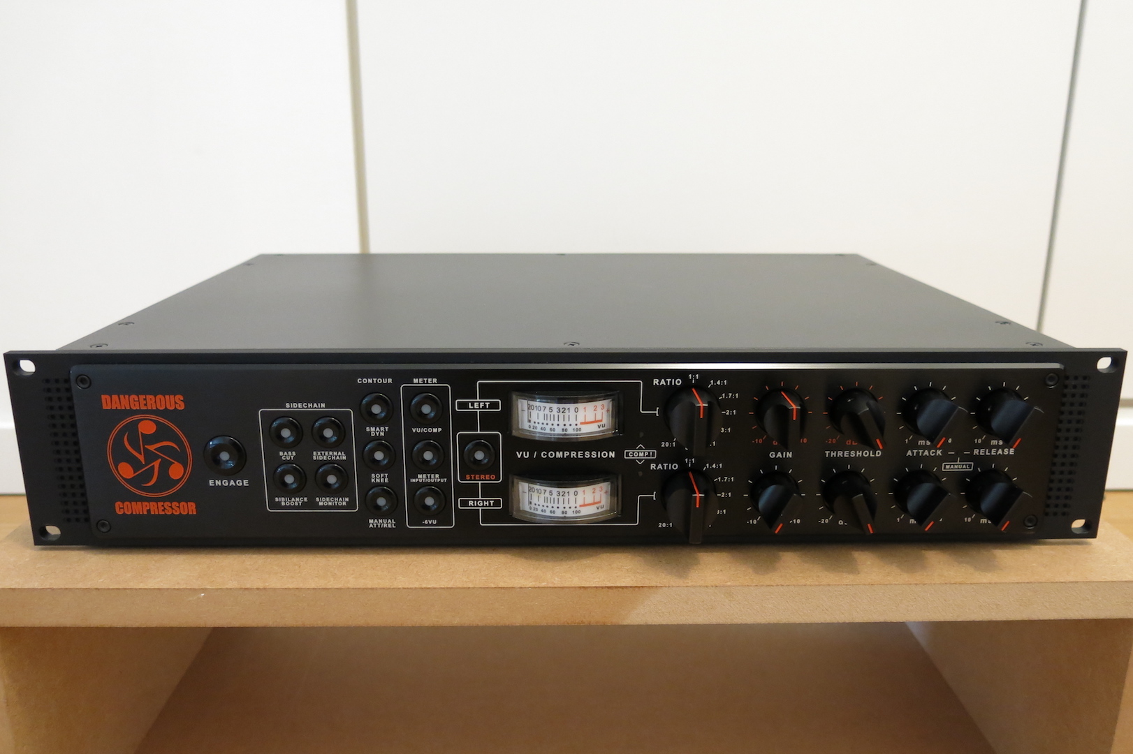 COMPRESSOR - Dangerous Music Compressor - Audiofanzine