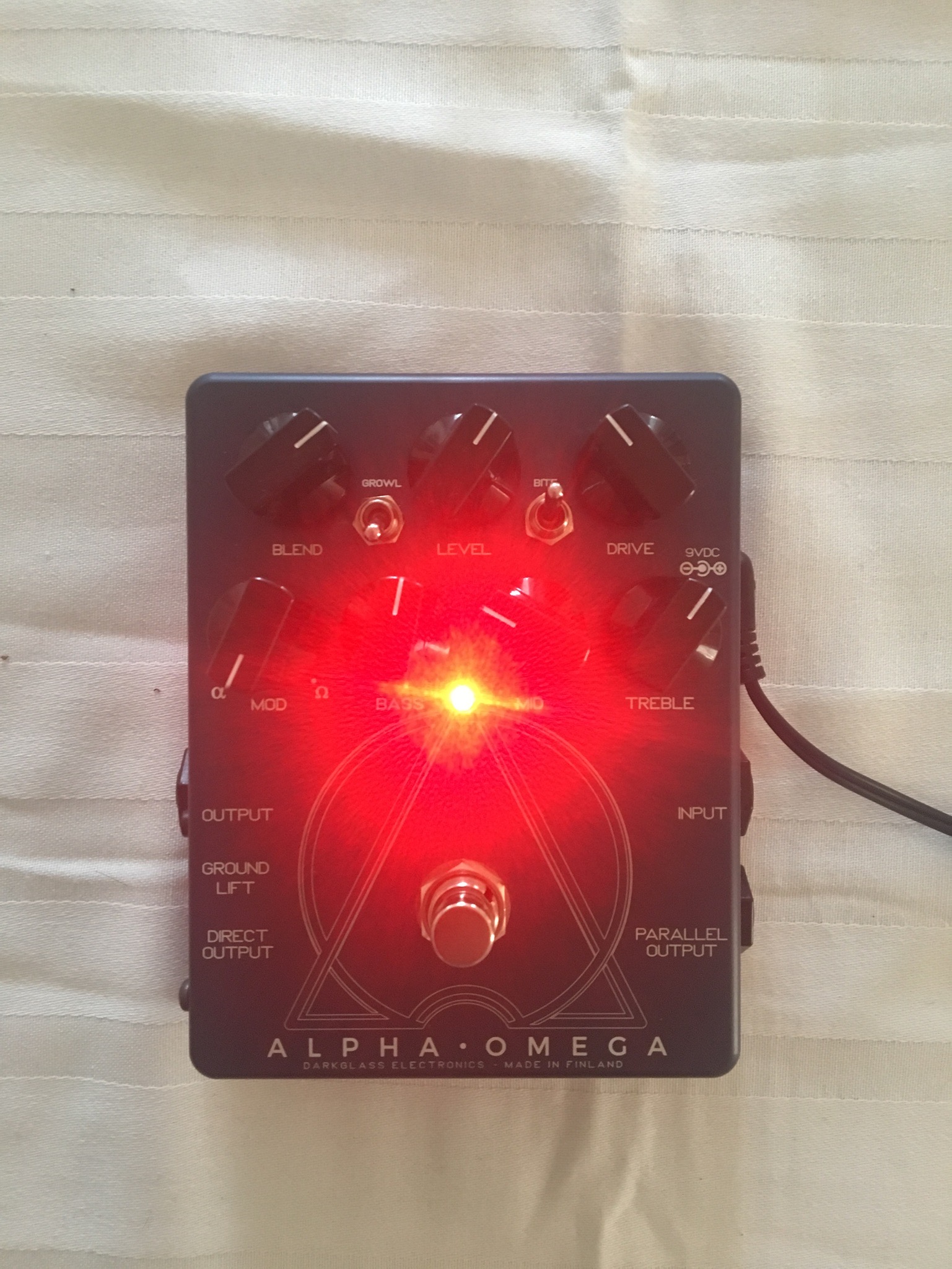 ALPHA · OMEGA - Darkglass Electronics Alpha · Omega - Audiofanzine