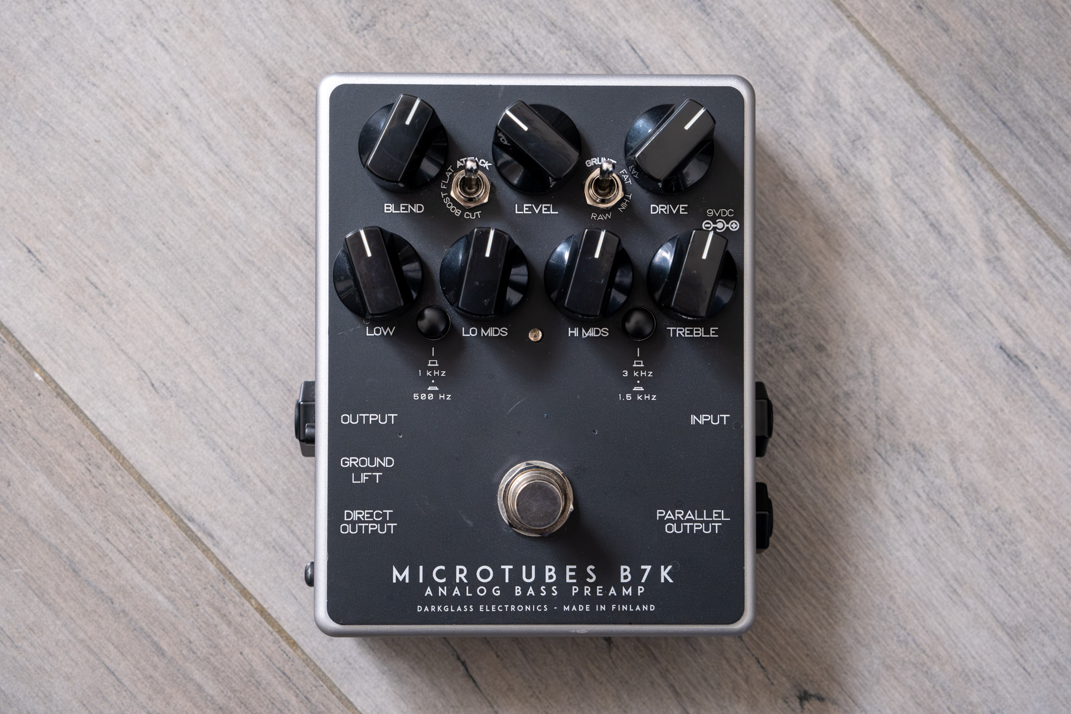 Microtubes B7K V2 - Darkglass Electronics Microtubes B7K V2 - Audiofanzine
