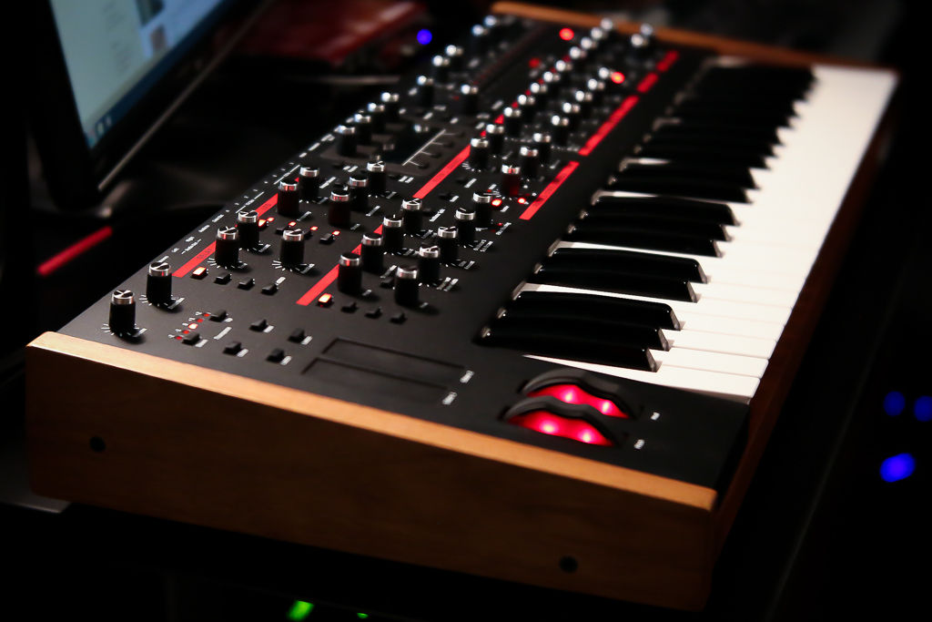 PRO 2 - Dave Smith Instruments Pro 2 - Audiofanzine