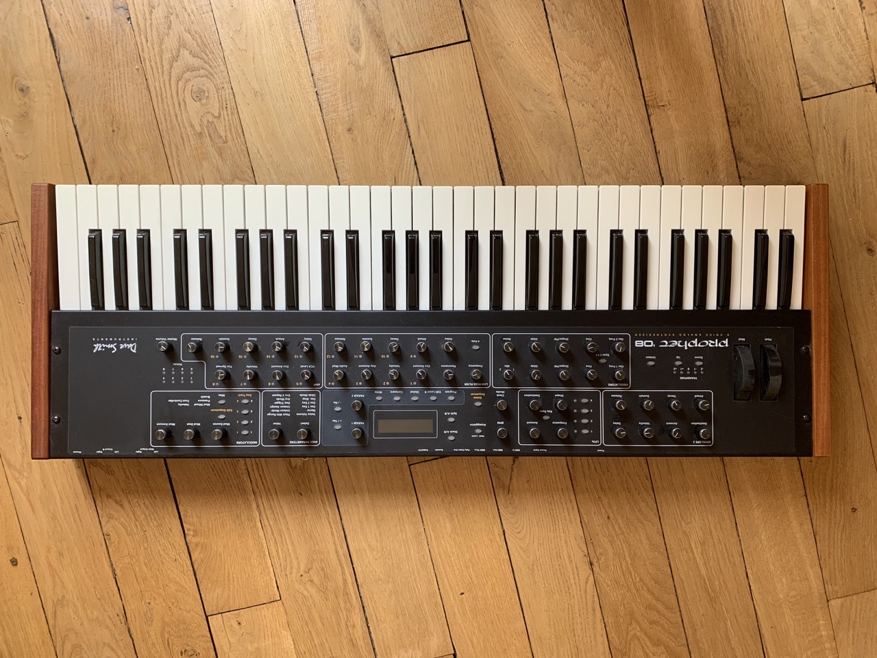 Prophet 08 Pot Edition Dave Smith Instruments - Audiofanzine