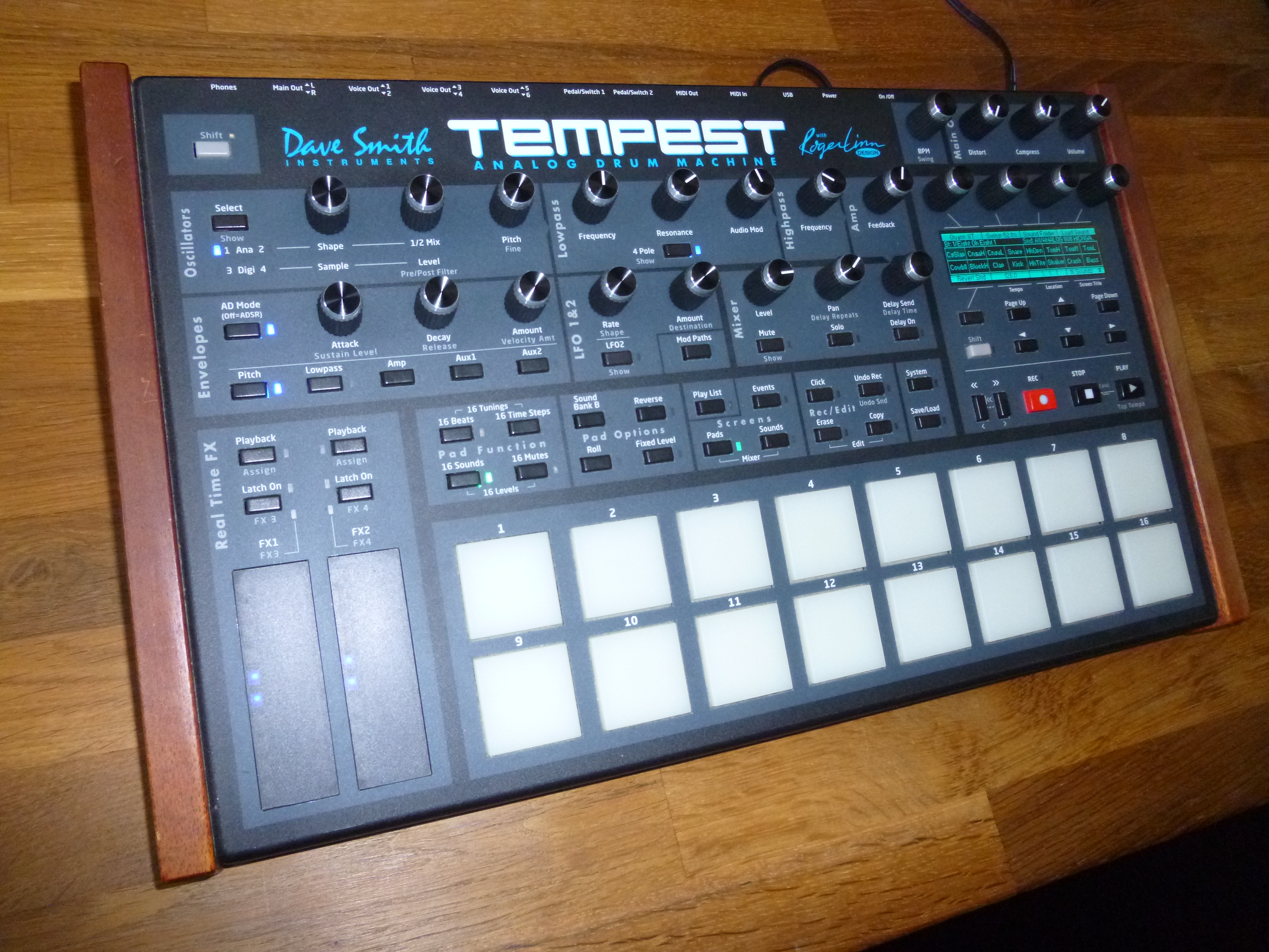 Tempest - Dave Smith Instruments Tempest - Audiofanzine Tempest - Dave Smith Instruments Tempest - Audiofanzine