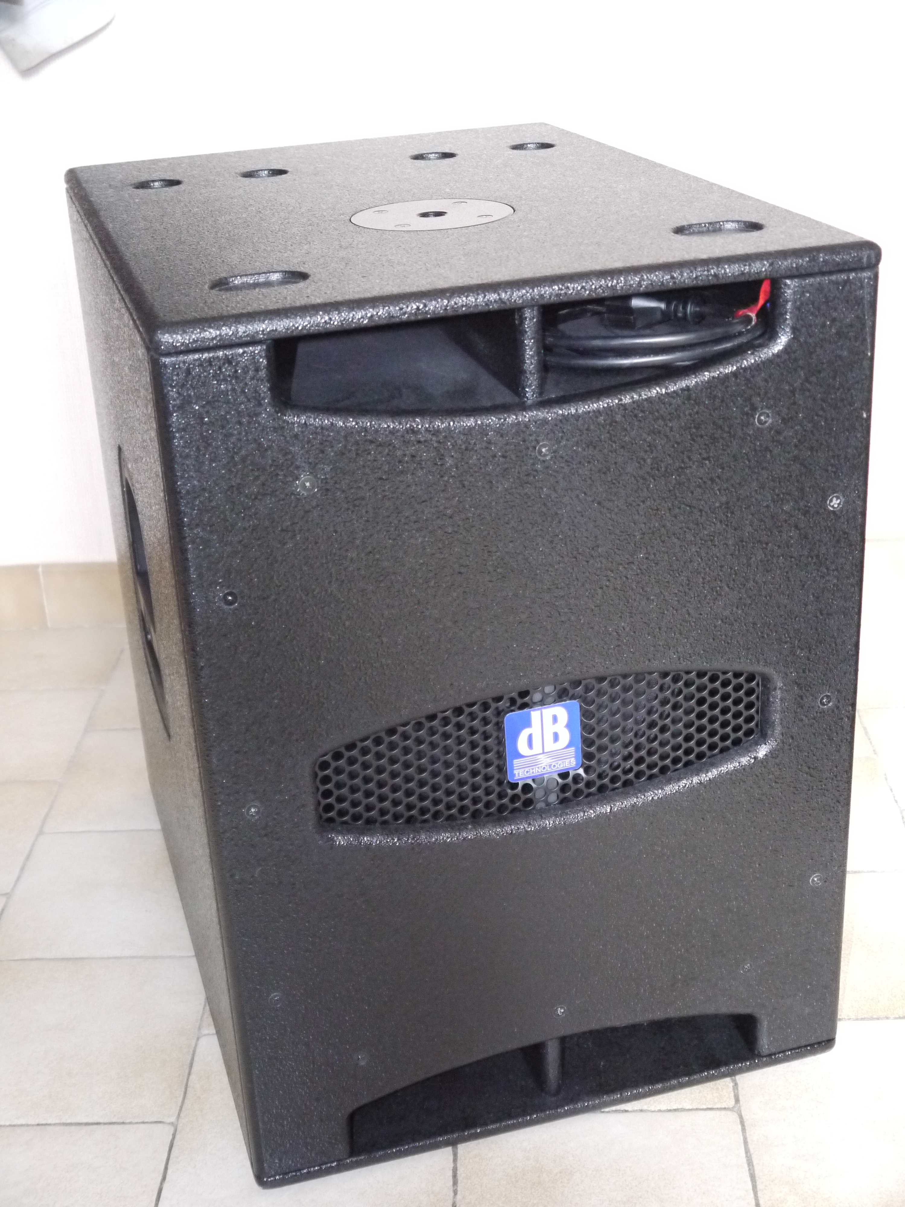 SUB 15D - dB Technologies Sub 15D - Audiofanzine