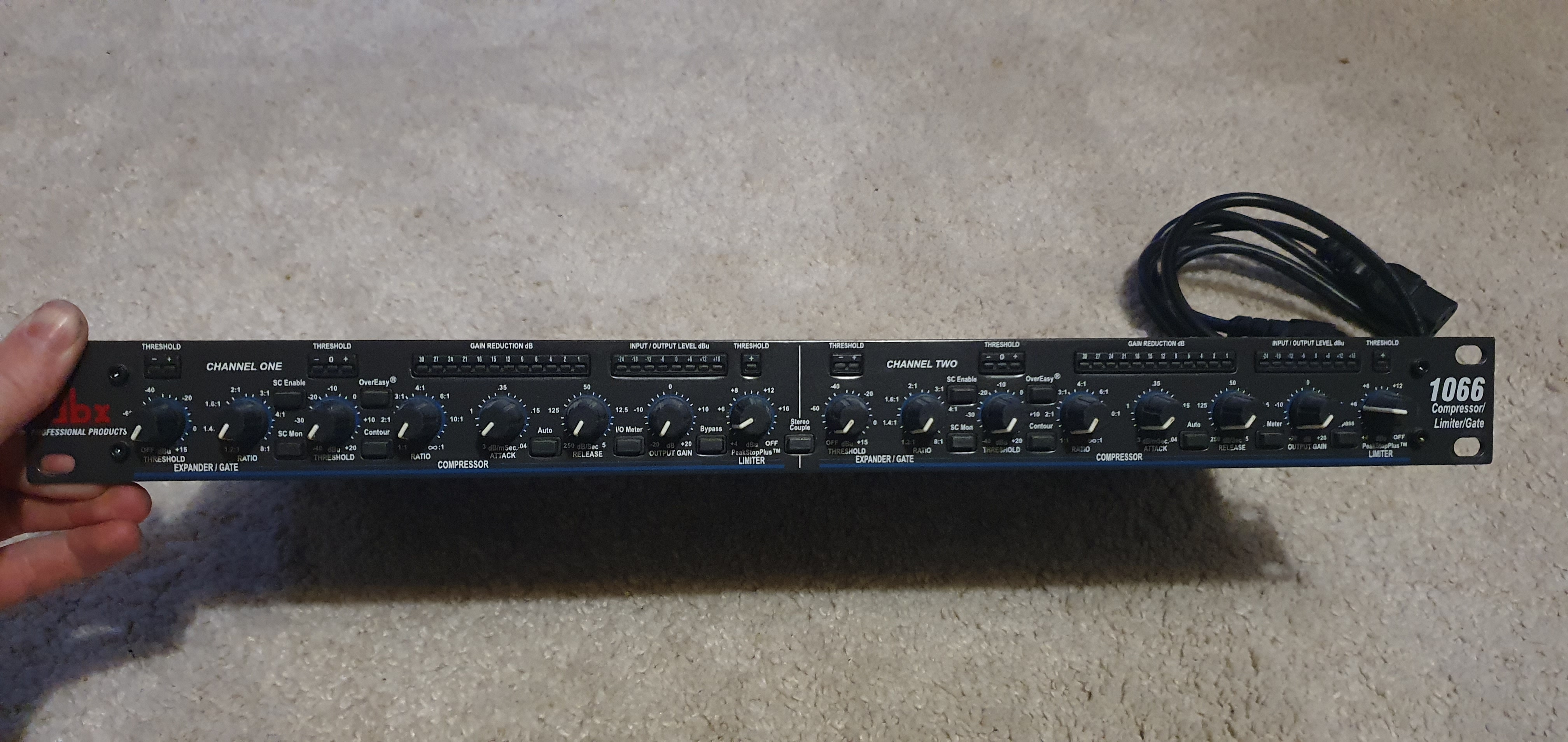 1066 - dbx 1066 - Audiofanzine