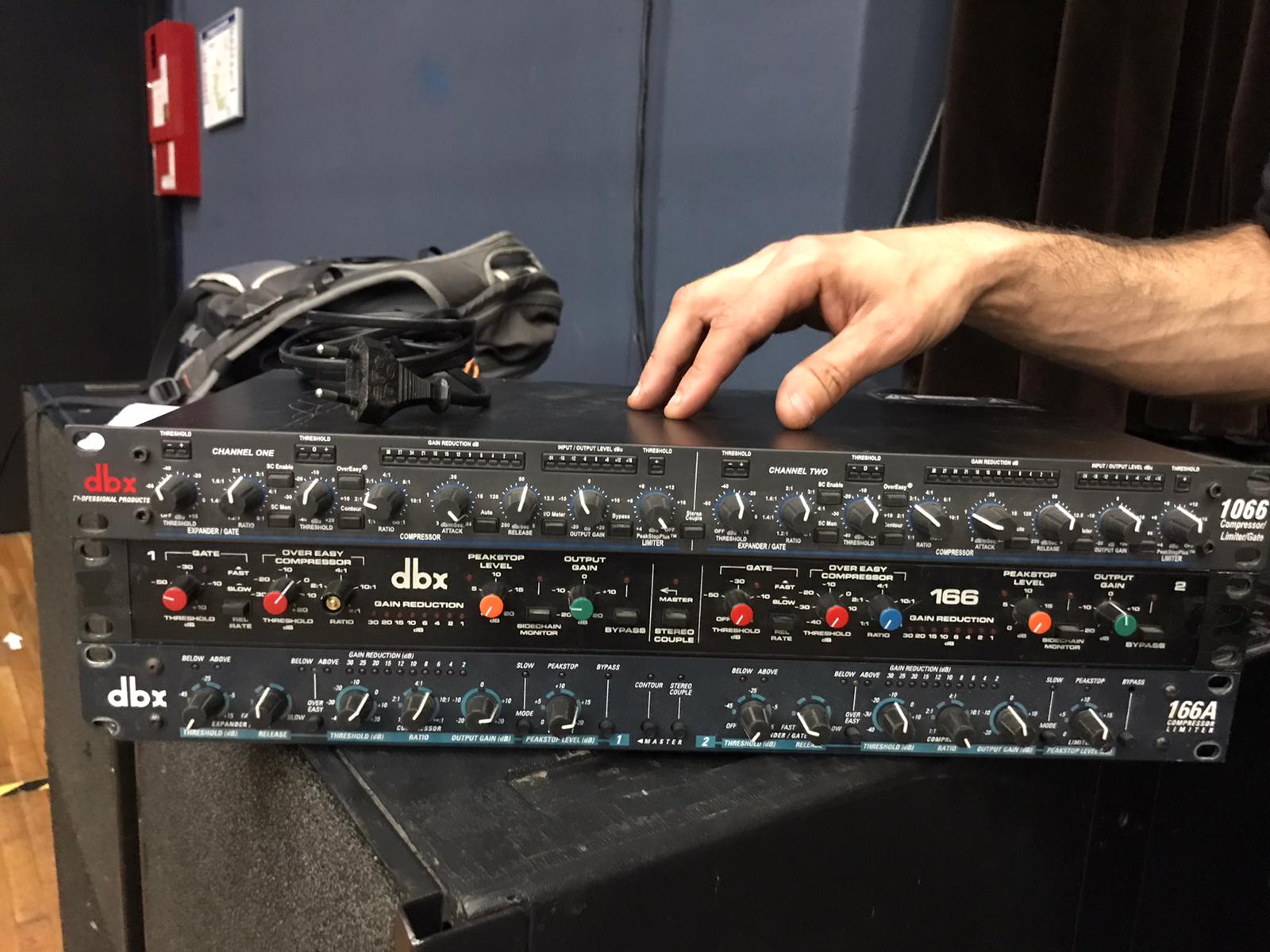 1066 - dbx 1066 - Audiofanzine